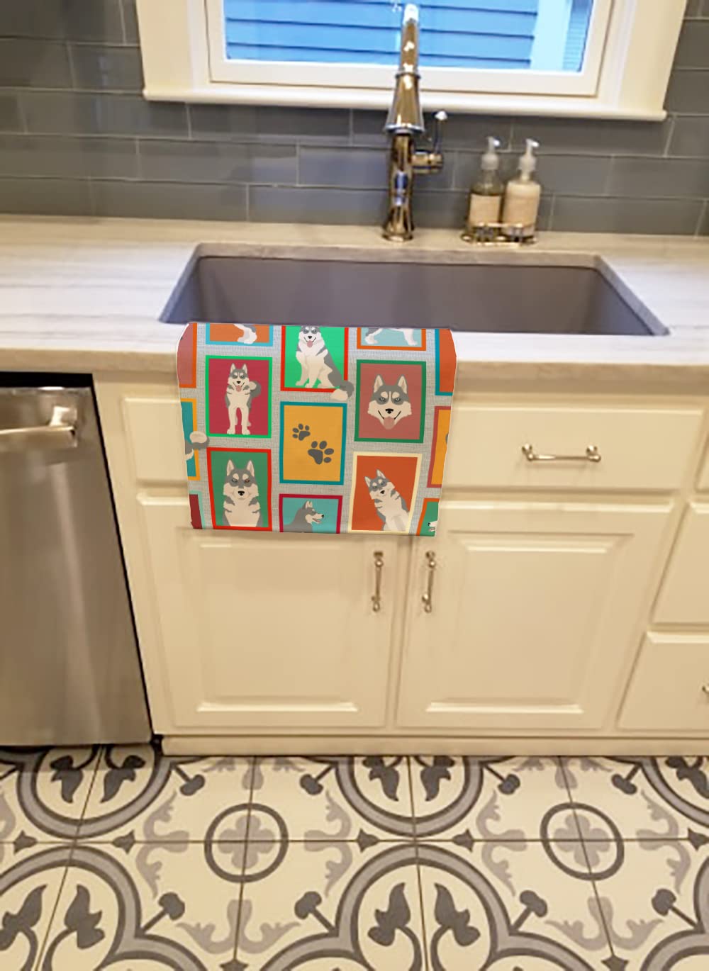 Caroline's Treasures MLM1159KTWL Lots of Grey Siberian Husky Kitchen Towel Dish Cloths Guest Hand Towel Decorative Bathroom Towel for Face,Tea, Dishcloth, Kitchen and Bath
