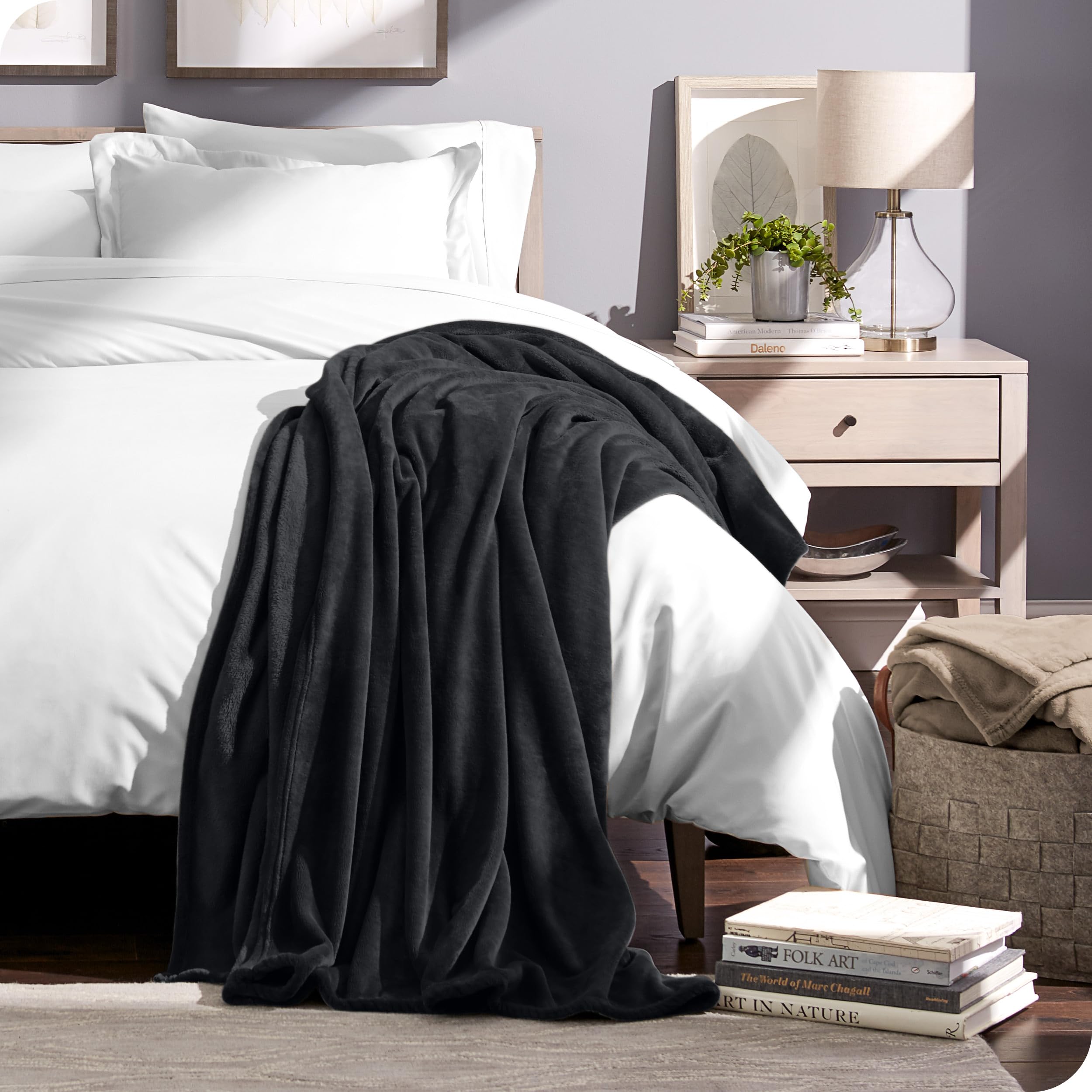 Bare Home Fleece Blanket - Twin/Twin Extra Long Blanket - Black - Lightweight Blanket for Bed, Sofa, Couch, Camping, and Travel - Microplush - Ultra Soft Warm Blanket (Twin/Twin XL, Black)