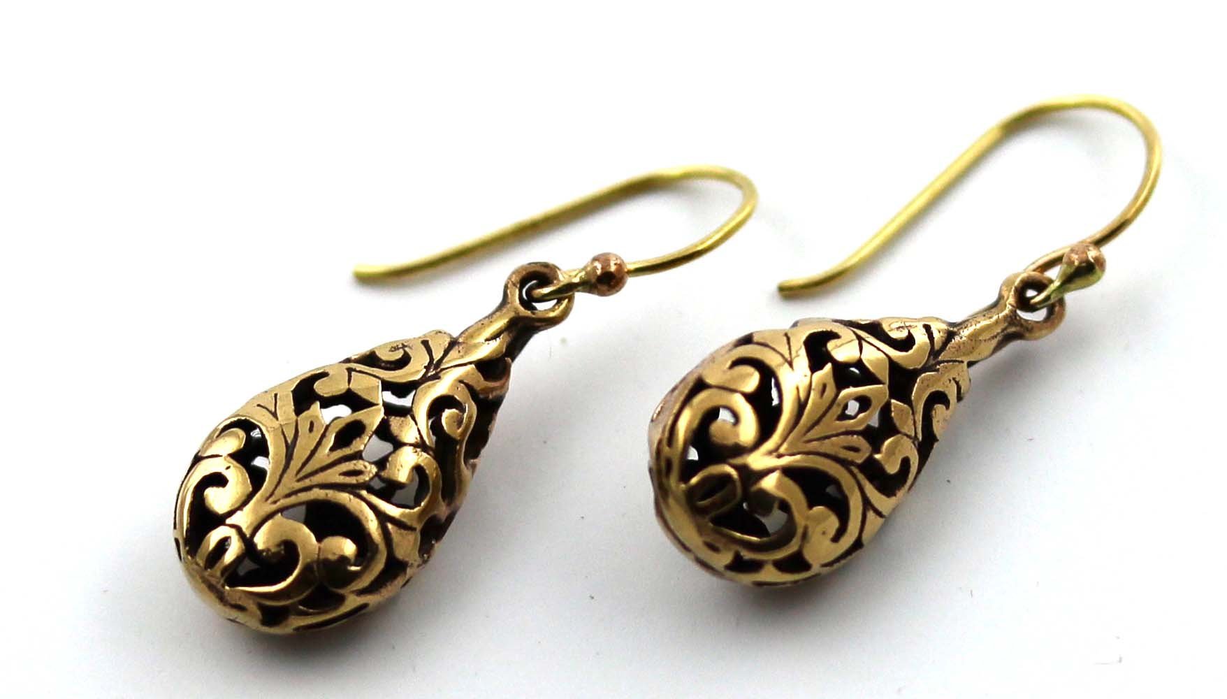 Bronze Vine Filigree Teardrop Shaped Drop Dangle Earrings Fish Hook Thailand Jewelry