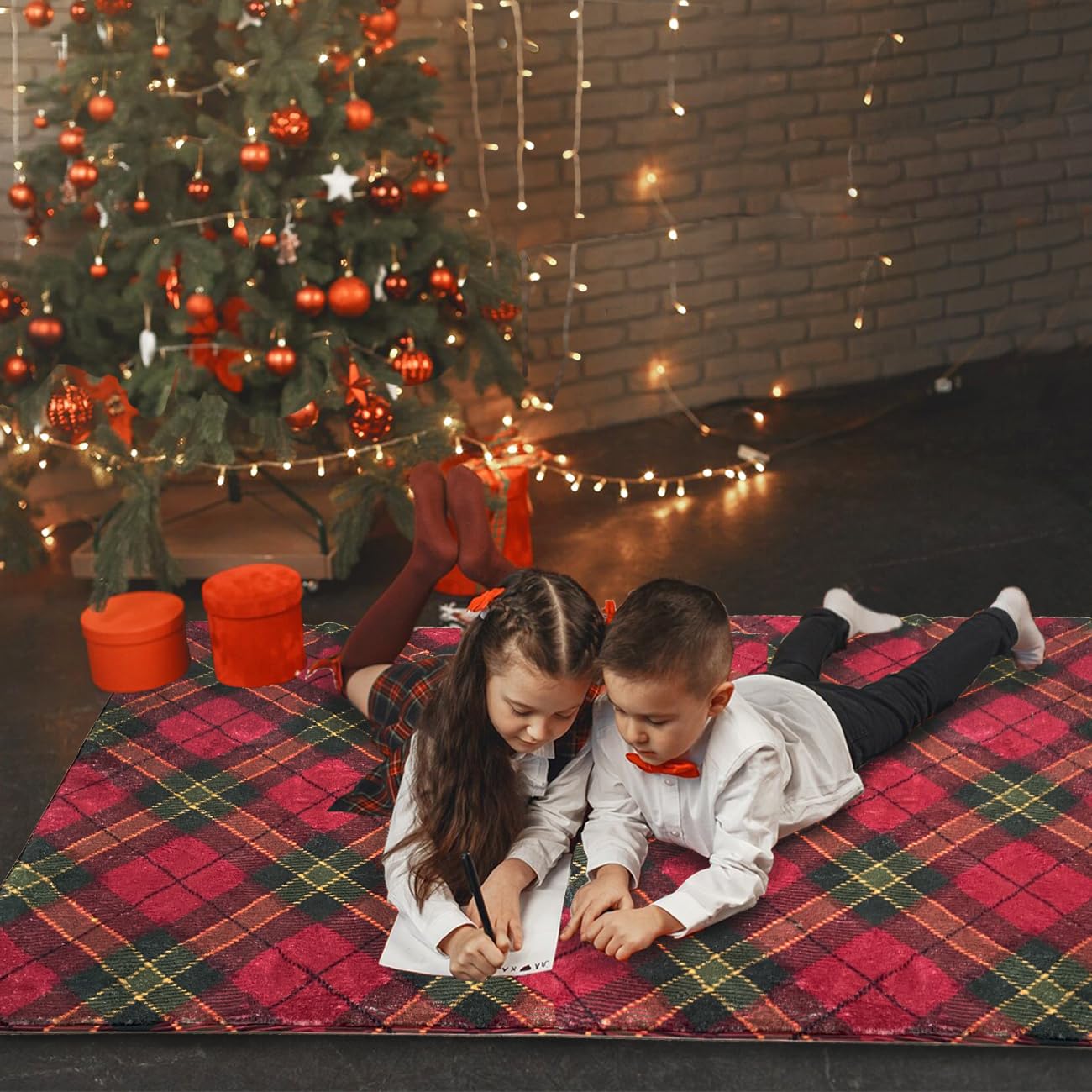 Christmas Area Rug 4X6 Machine Washable Non Slip Area Rugs Carpets for Bed Room, Living Room, Dining Room, Red Square Print
