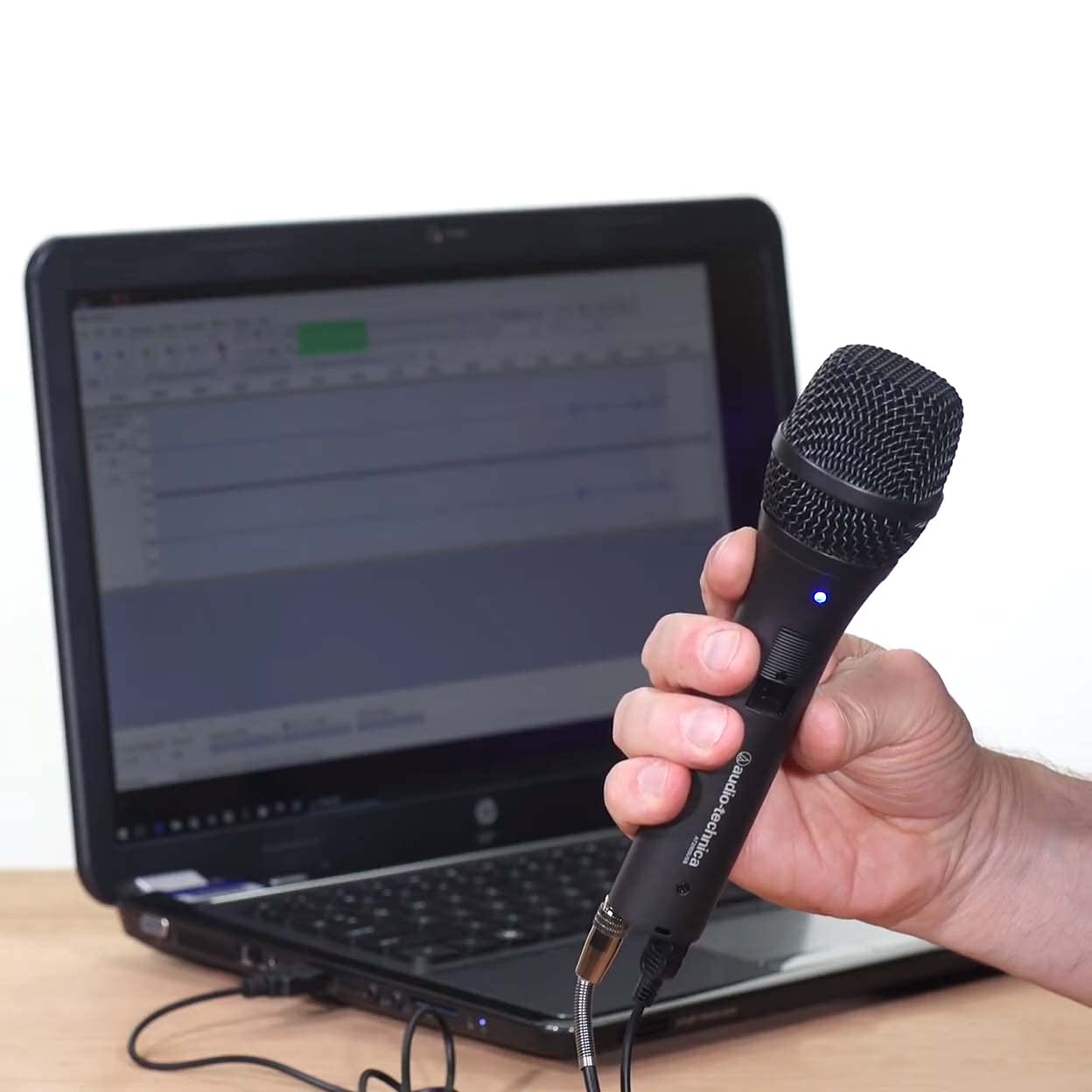 blucoil Audio Technica AT2005USB Cardioid Dynamic USB/XLR Microphone for PA Systems, Windows and Mac Bundle with Desk Tripod Mic Stand Boom Arm Plus Pop Filter