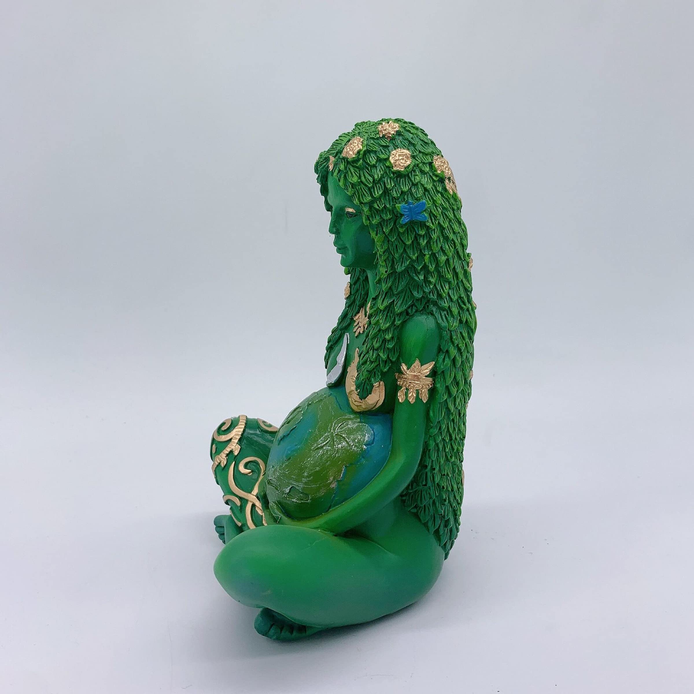 Mother Earth Goddess Statue, Millennial Gaia Statue Mother Earth Art Statue Polyresin Figurine , Retro Home and Garden Decorative Figurine (Green)