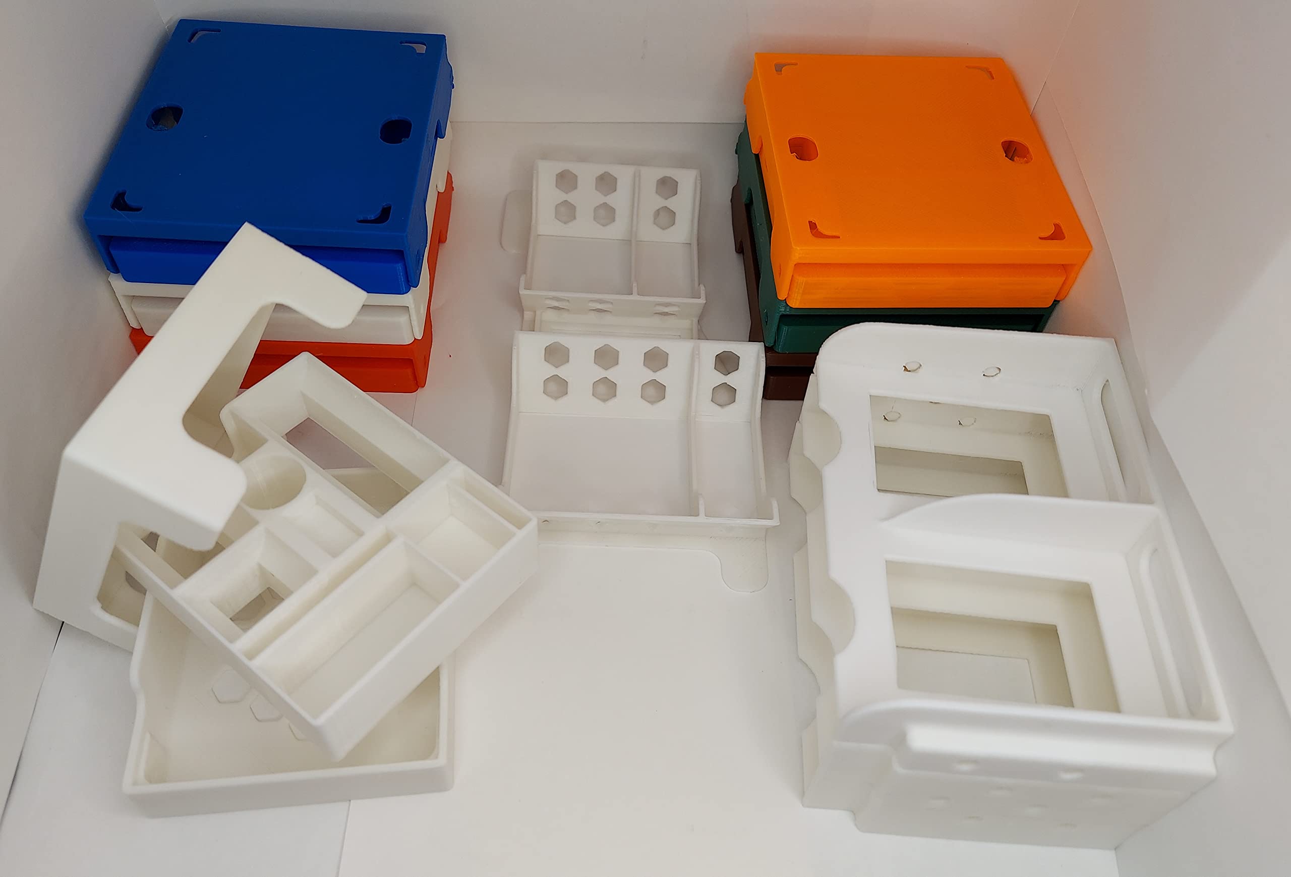 Organizer Insert Compatible with Catan Base Game, Seafarers, and Both 5-6 Player Extensions with Player Trays and Card Holder - White Hexes Holder/Card Tray