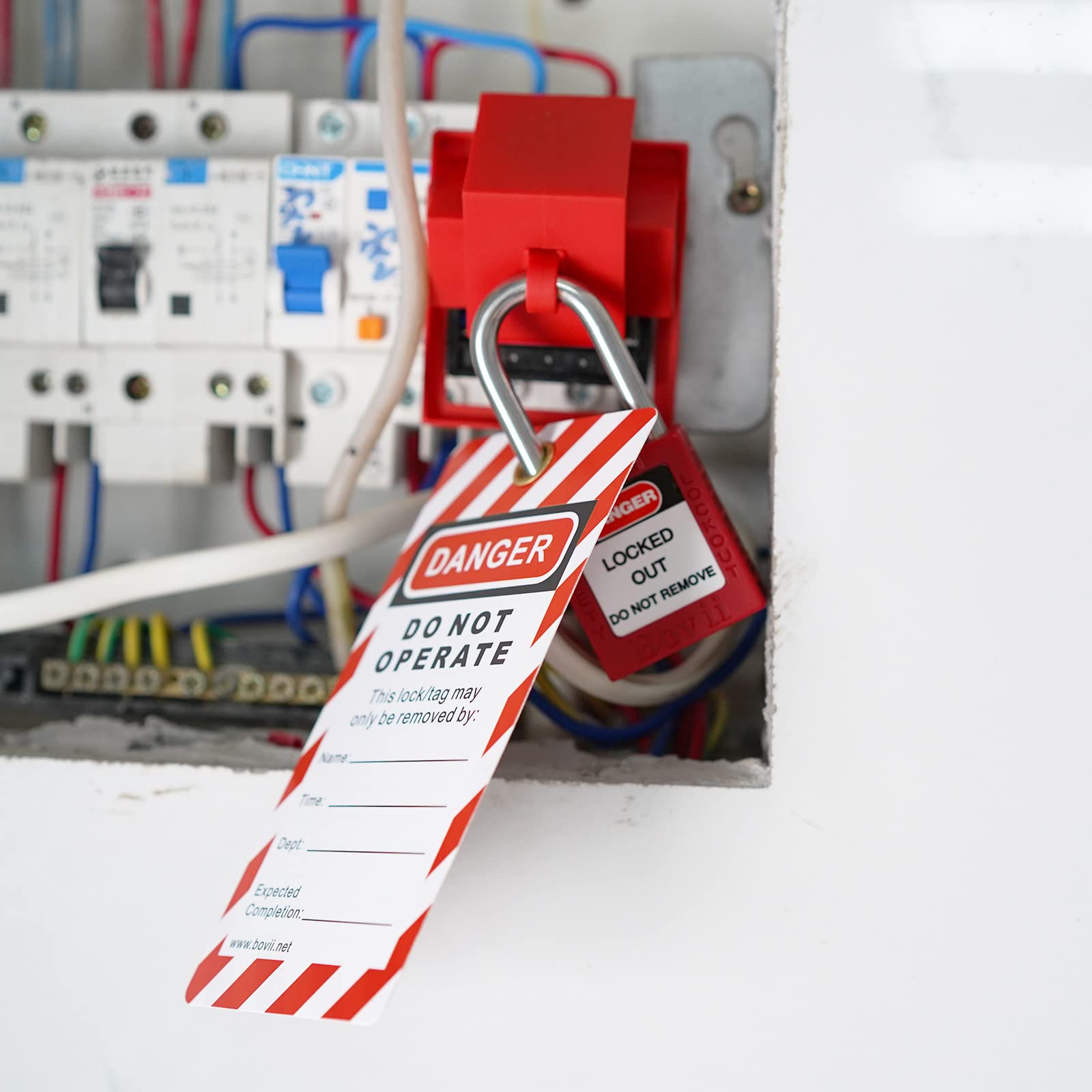 Boviisky Lockout Tagout Kit with Red Safety Padlocks, Hasps Set, Loto Tags, Bag, Electrical Lock Out Tag Out Kits, Keyed Different, 2 Keys Per Locks