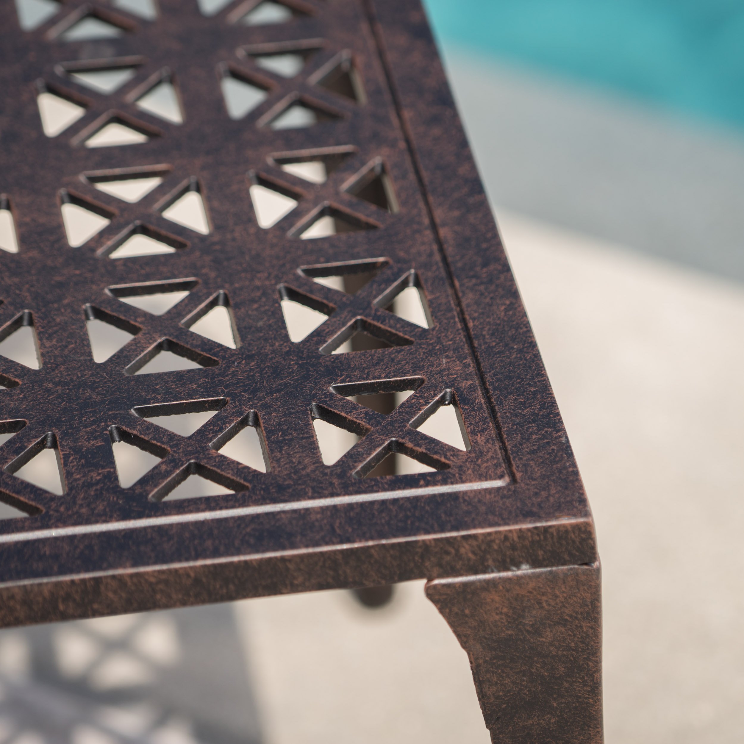 Christopher Knight Home Kai Outdoor 18" Cast Aluminum Side Table, Bronze Finished