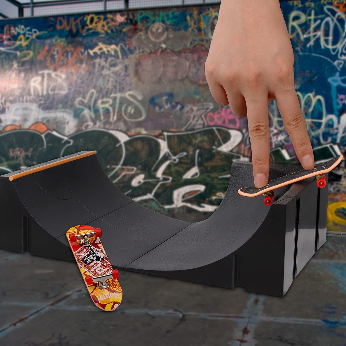 KETIEE Fingerboard Ramps, Finger Skateboard Ramp Set Finger Skatepark Kit with Rail Skateboard Skate Park Kit Fingerboard Skate Set with Skateboards Ramps, 1 Finger Boards for Training - Style B