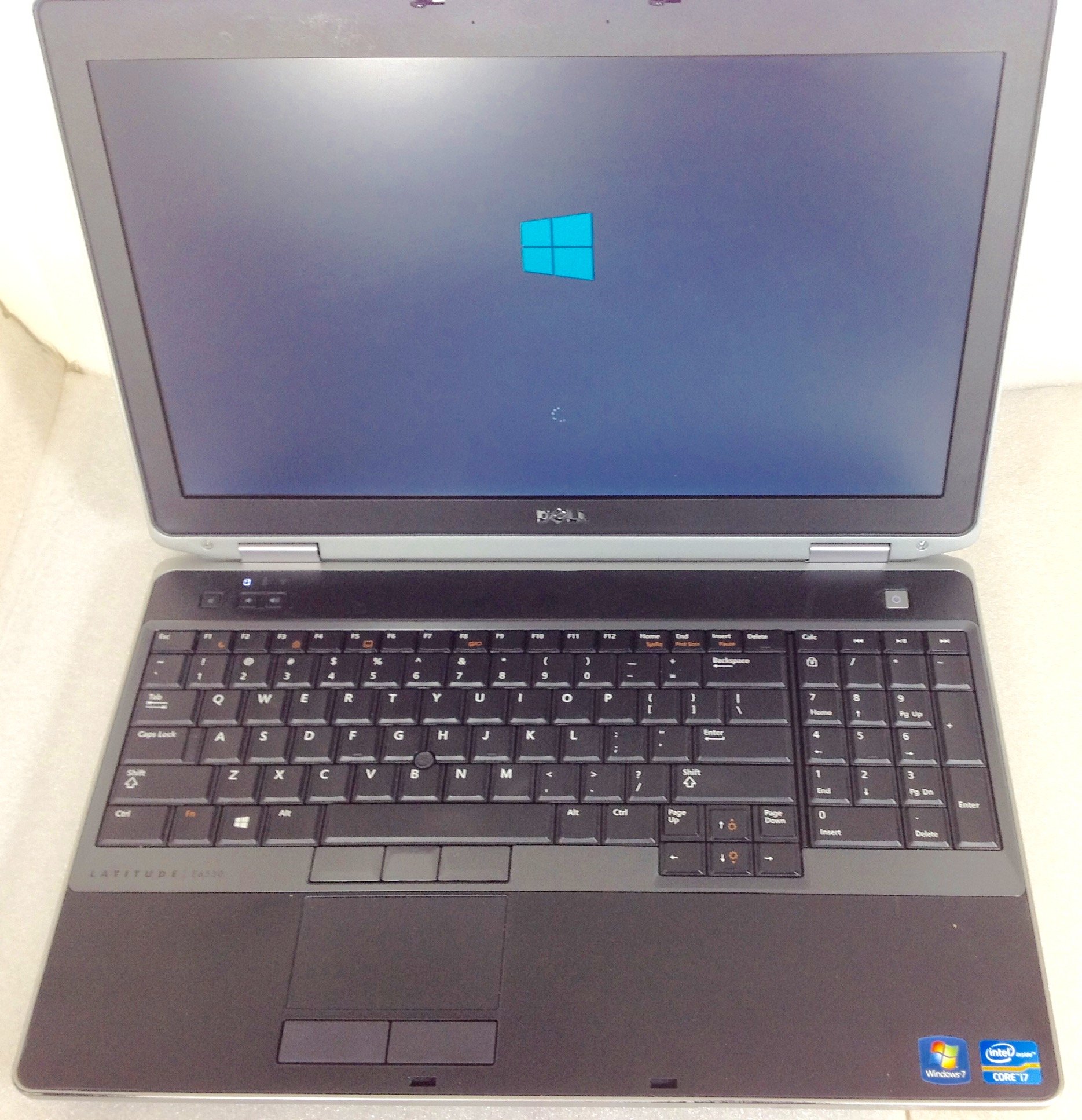 Latitude E6530 15.6" Intel Core i7 i7-3540M 3 GHz 4GB RAM 500GB HDD Windows 7 Pro LED Notebook - Brushed Aluminum
