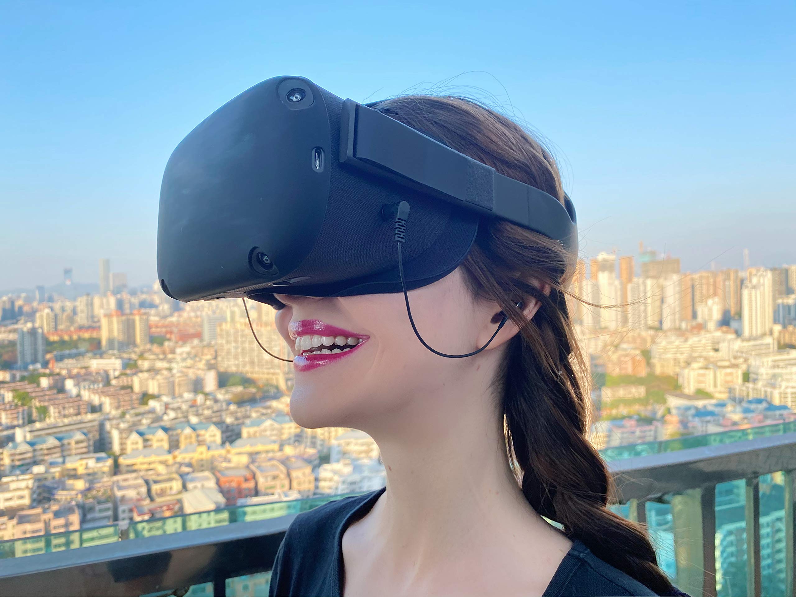 BMTick Equinox in-Ear Headphones for The Oculus Quest by VRej Sounds (w/Leather Bag) Oculus Quest Accessories (Quest 1 Only)