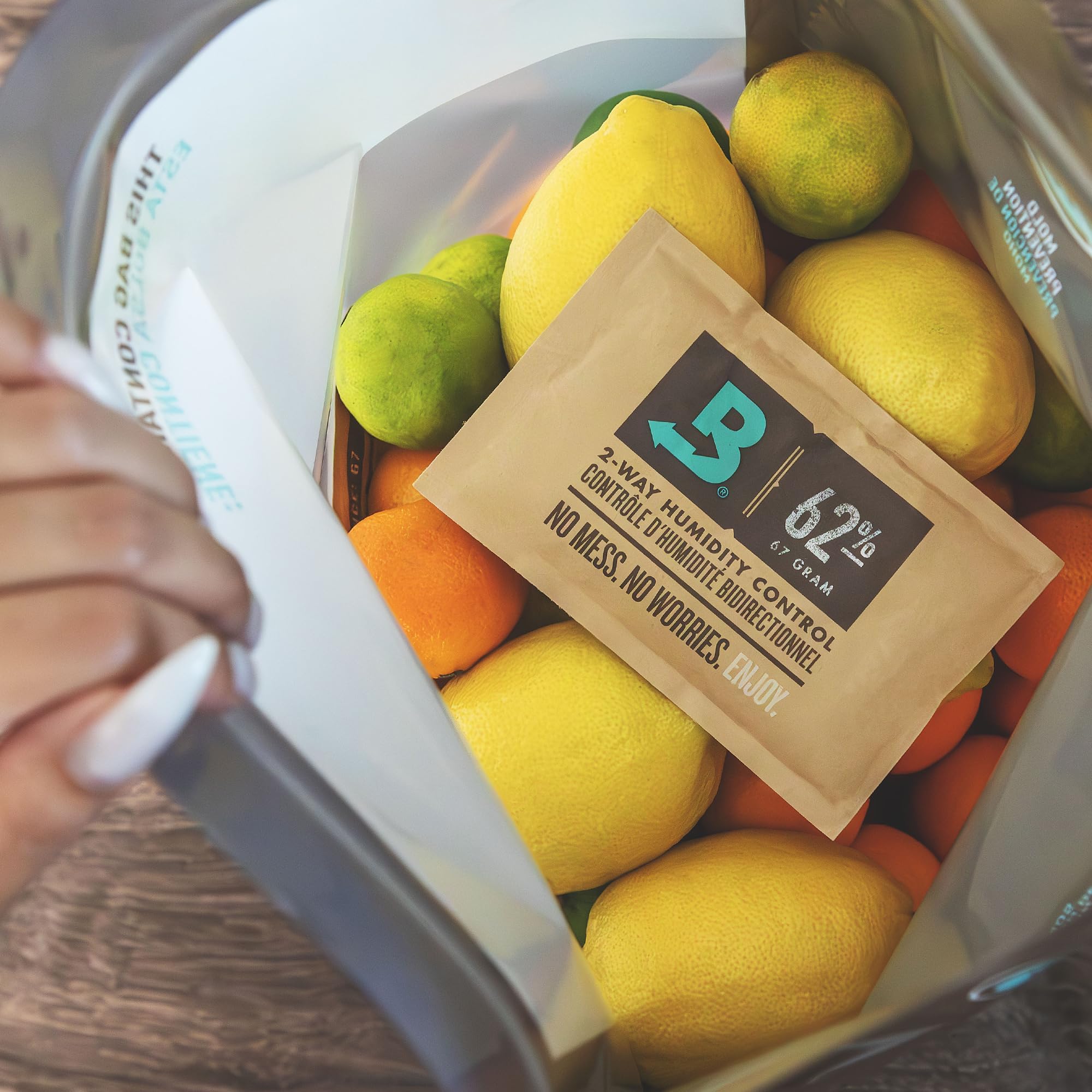 Boveda Fresh Bag โ 62% RH Size 67 Included - For Curing & Storing Up to 1 Pound (16 Oz) โ 1 Large Zip Lock Storage Bag with 2-Way Humidity Control Pack