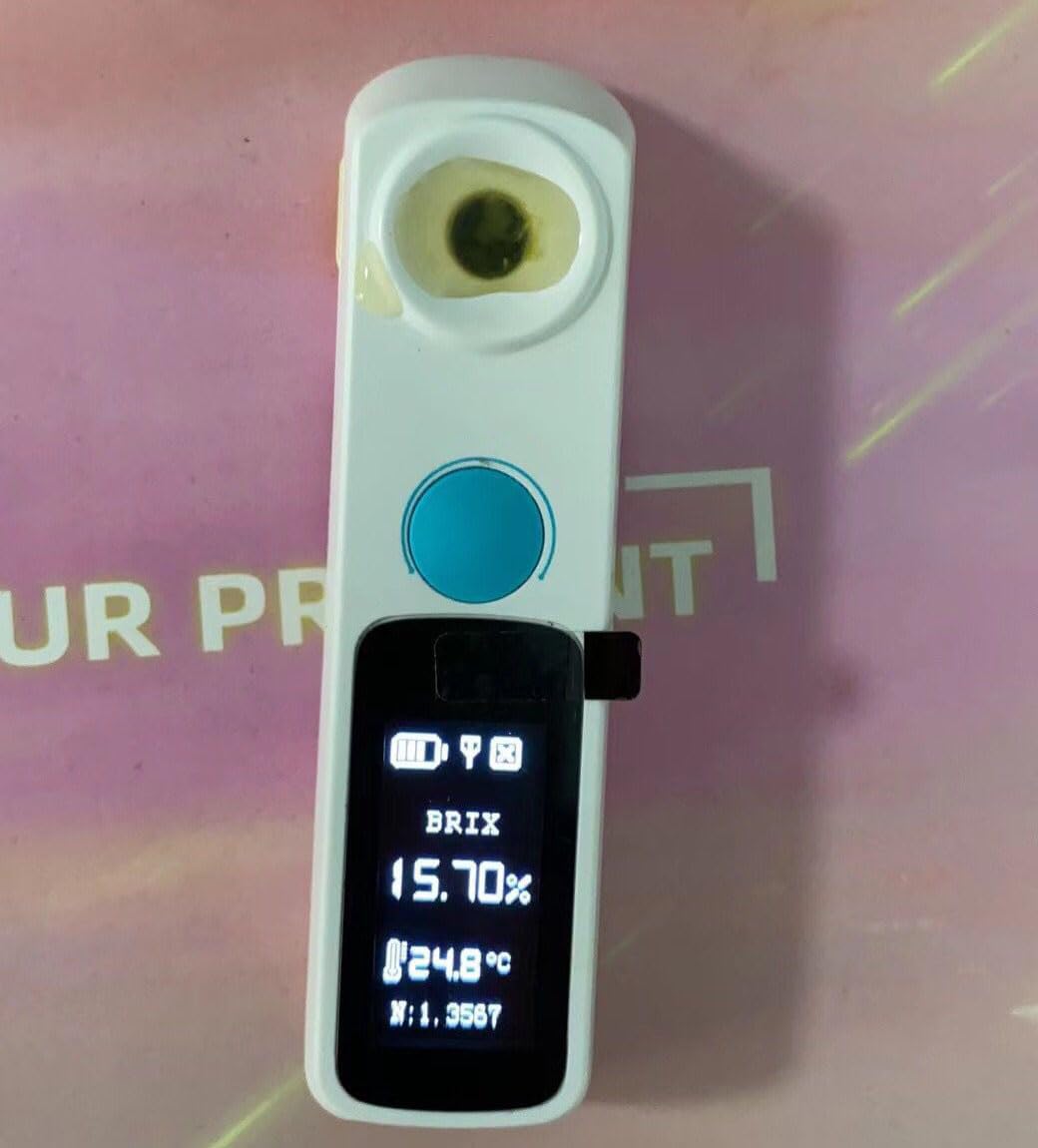 Digital Brix Refractometer, Range 0-32%, Precision ±0.1%, Resolution 0.05%, Highly Accurate Rechargeable Brix Meter for Beer Wine Homebrewing, Sweetness/Salinity/refractive Index/Coffee TDS Measuring