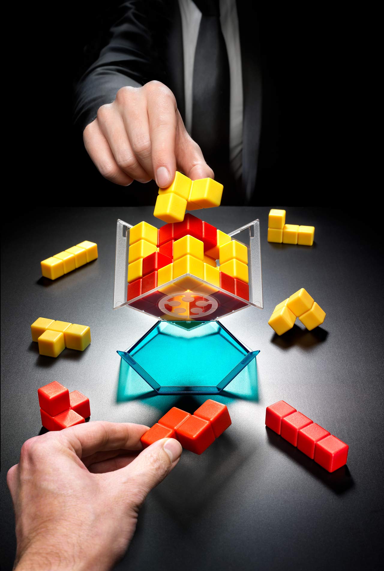 SmartGames Cube Duel - a 2-Player 3D Strategy Game with 1-Player Mode Ages 10 - Adult