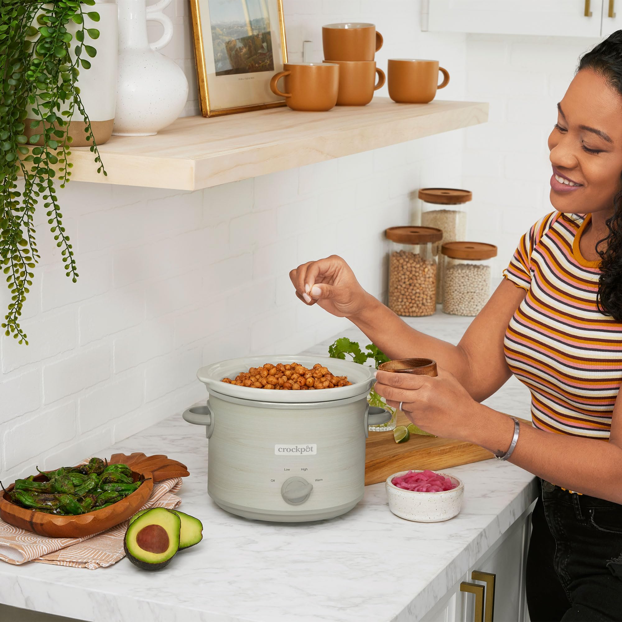 Crock-Pot Manual Design Series 3 Quart Slow Cooker with 3 Cook Settings, Removable Dishwasher and Oven Friendly Stoneware for Meal Prep, Woodgrain