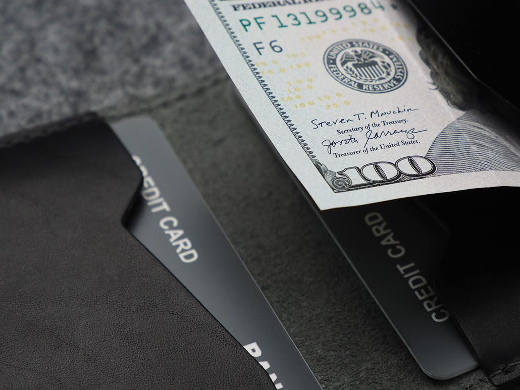 pularys VIKING Mini Wallet - Premium Leather - Black - Snap Fastener - Bank Note Pocket - RFID blocking - Up to 8 Card Slots - Comfortable and Safe - Classic