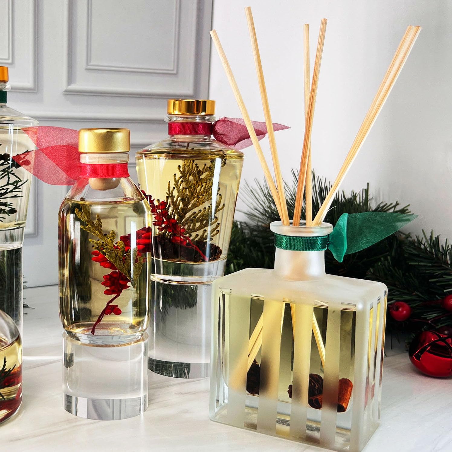 LOVSPA Refresh Sicilian Blood Orange Citrus Essential Oil Reed Diffuser Set with Real Orange Pieces! Aromatherapy Fragrance Room Air Freshener