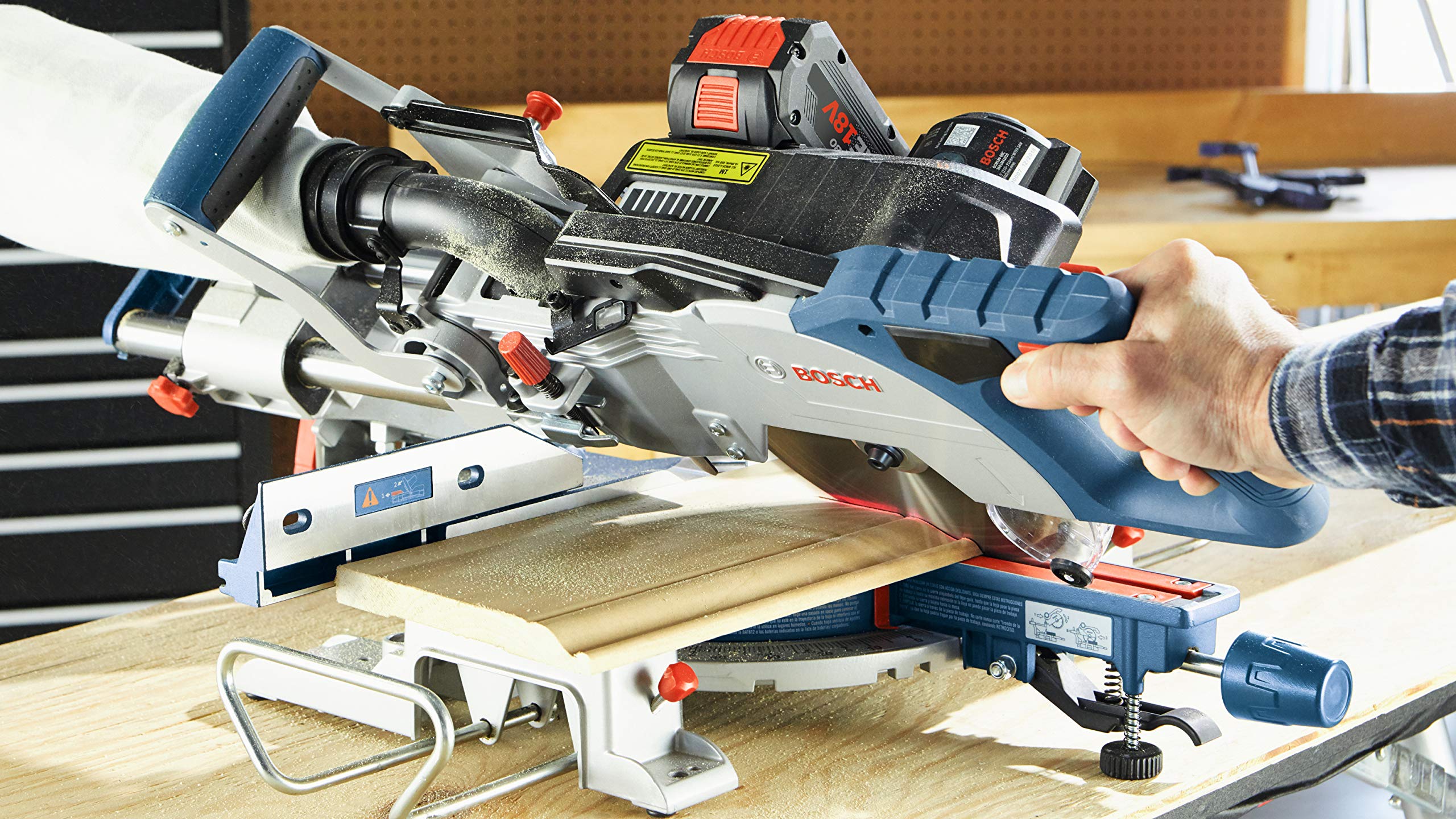 BOSCH GCM18V-08N14 18V 8-1/2 In. Single-Bevel Slide Miter Saw Kit with (1) CORE18V 8.0 Ah PROFACTOR Performance Battery