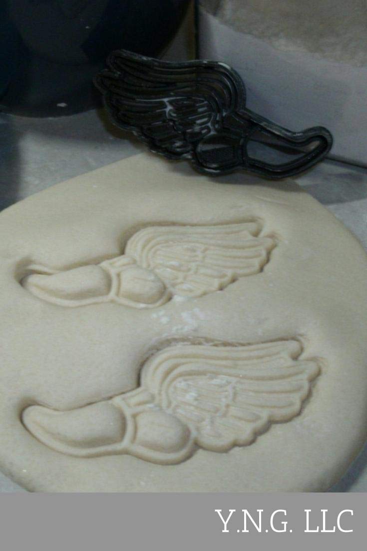 CROSS COUNTRY XC RUNNING TRACK SHOE SPORT ATHLETICS DISTANCE RUN COOKIE CUTTER USA PR2492