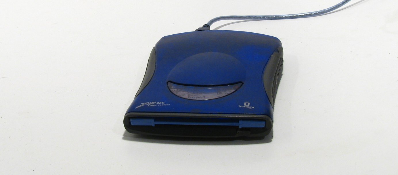 Iomega Zip 250 MB USB External Drive (PC/Mac)
