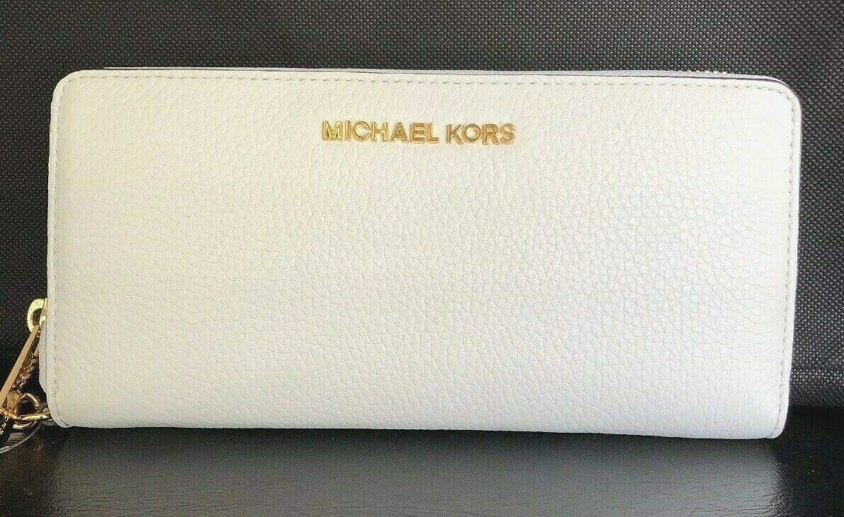 Michael Kors Jet Set Travel Large Travel Leather Continental Wallet (Light Cream)