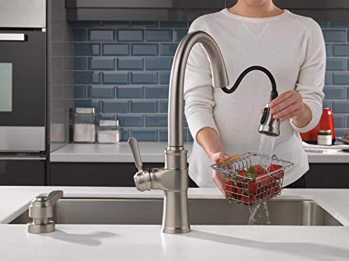 Delta Faucet Spargo Brushed Nickel Kitchen Faucet, Kitchen Faucets with Pull Down Sprayer, Kitchen Sink Faucet, Faucet for Kitchen Sink, Soap Dispenser, SpotShield Stainless 19964Z-SPSD-DST