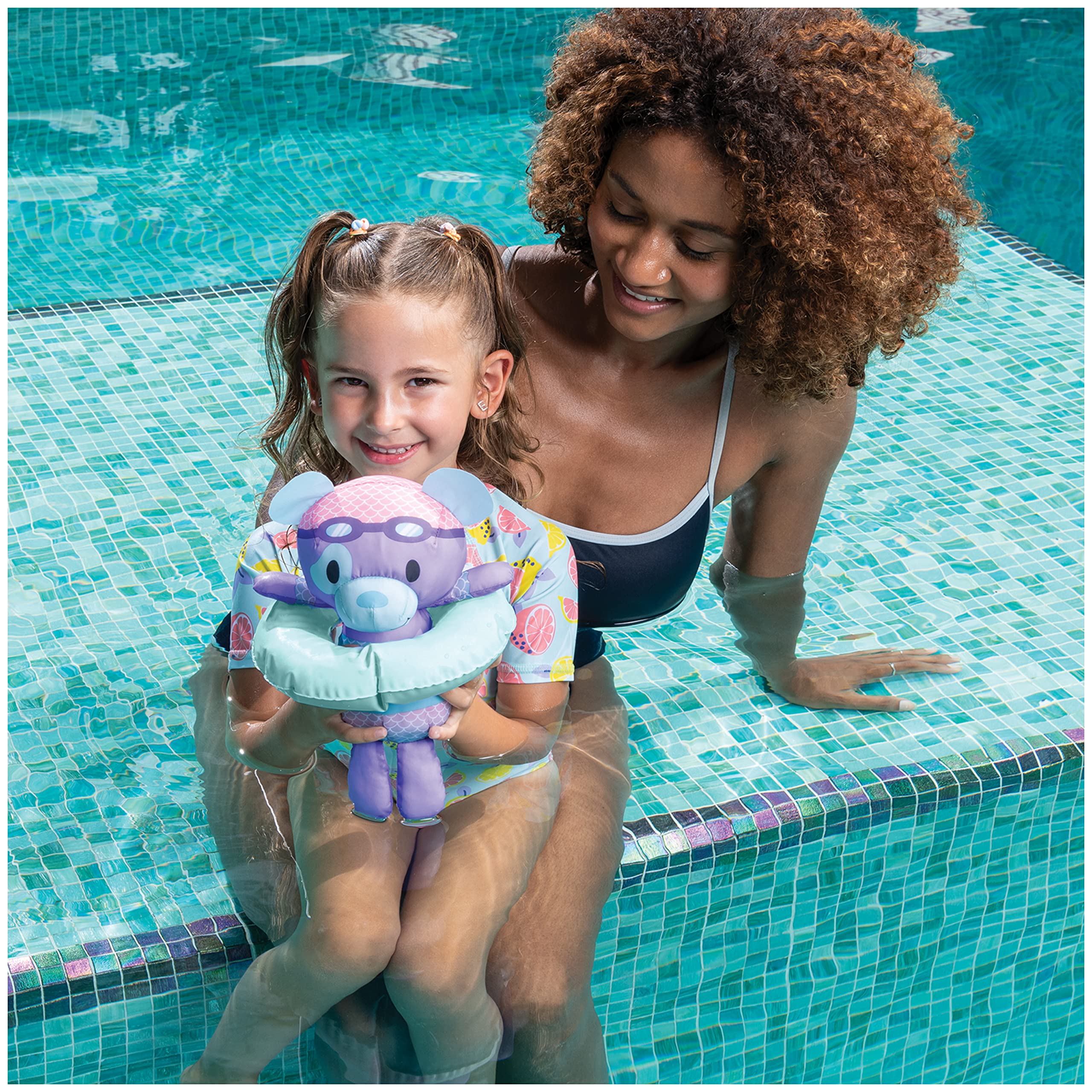Swimways Huggable Floating Water Stuffed Animal, Bath Toys and Pool Party Favors 2-Pack for Kids Ages 1+, Blue and Purple