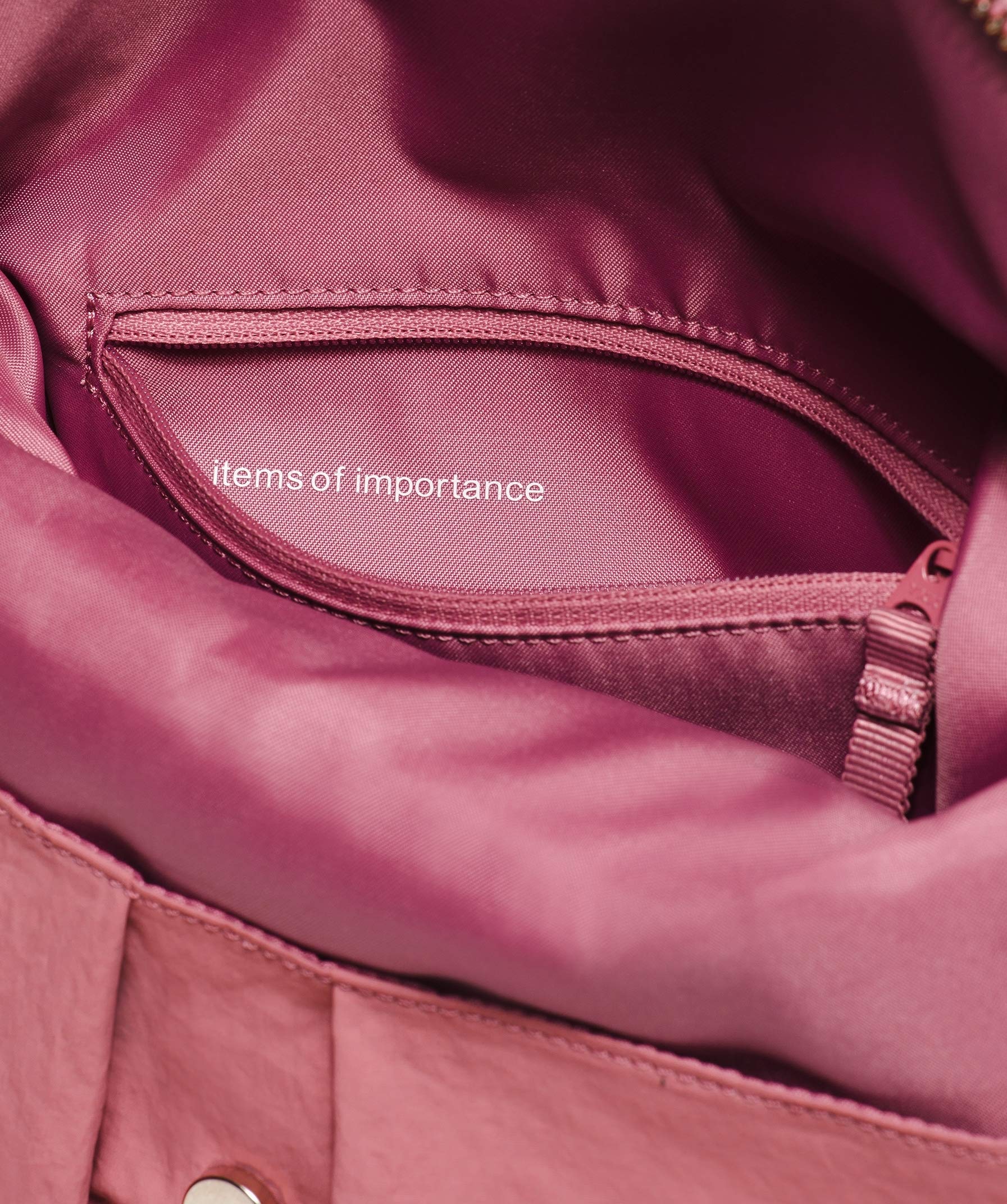 lululemon All Night Festival Bag (Pink Pastel)