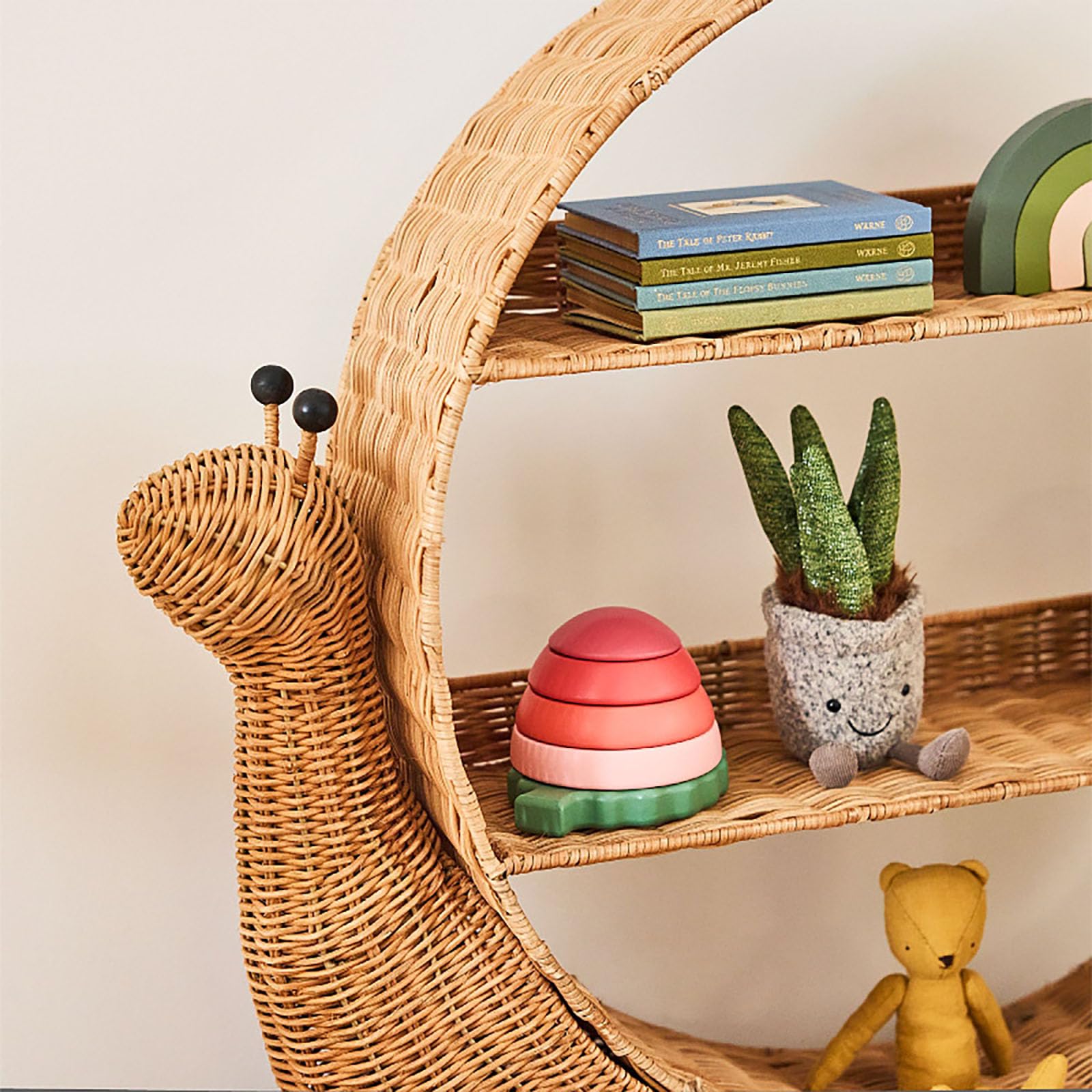 DJHK docor Rattan Wall Shelf Round Wall Shelf Rattan Shelf,Rattan Wall Mounted Shelf Wall Mounted Snail Decorative Storage and Organization Rack,Brown