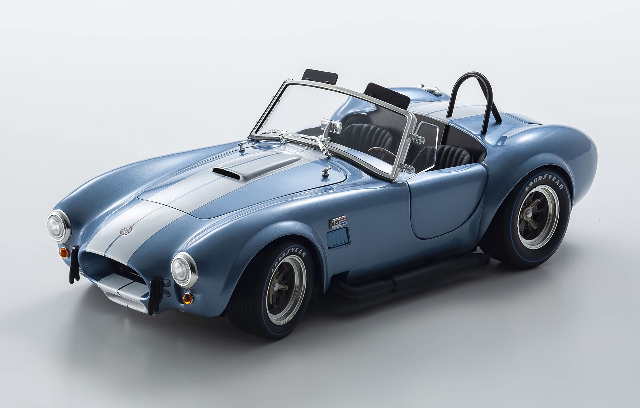 Shelby Cobra 427 S/C Sapphire Blue Metallic with White Stripes 1/18 Diecast Model Car by Kyosho 08047 SBL