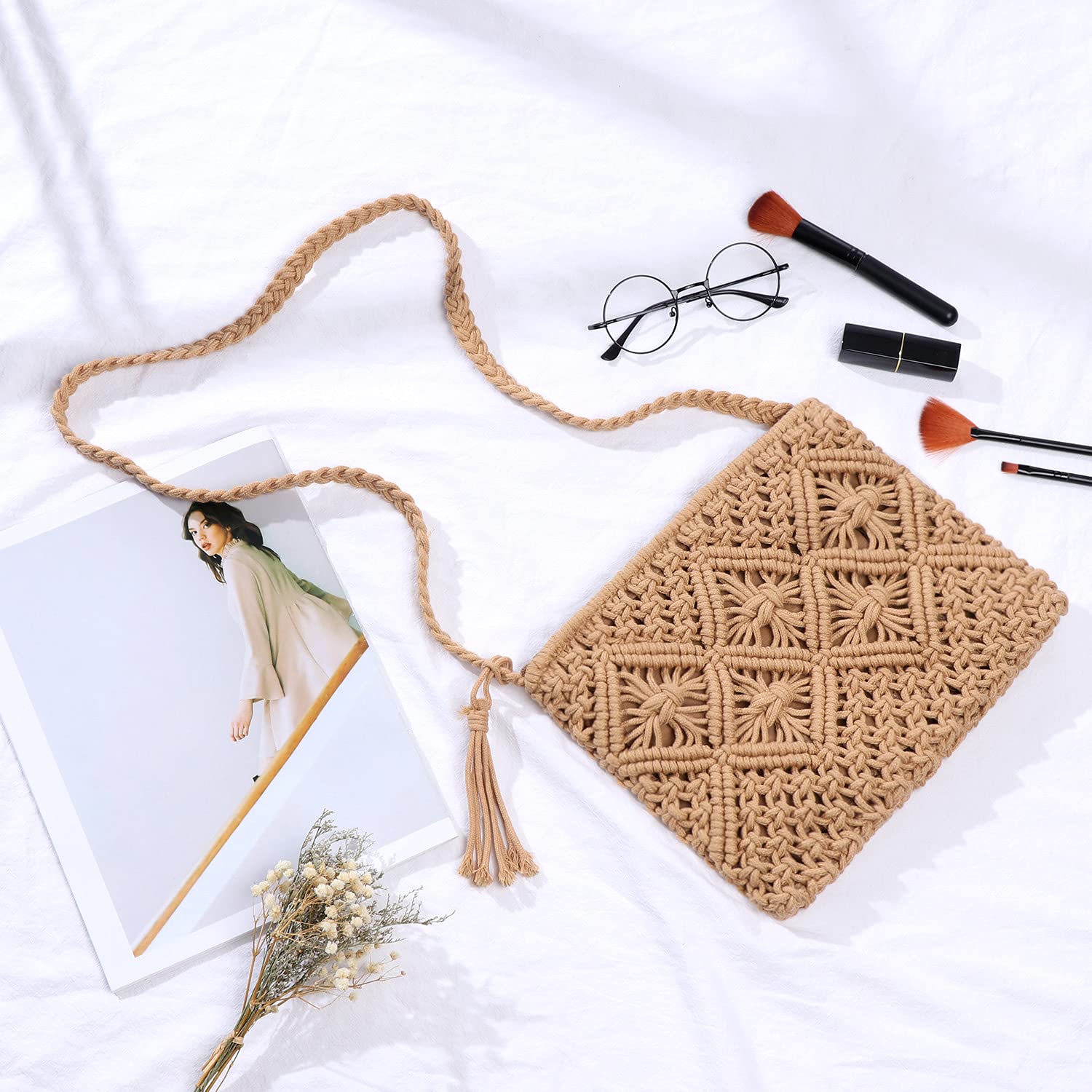 Cofordos Retro Bohemian Tassel Straw Purse Straw Beach Bag Crochet Purses Crossbody Handbag Woven Bag(white)
