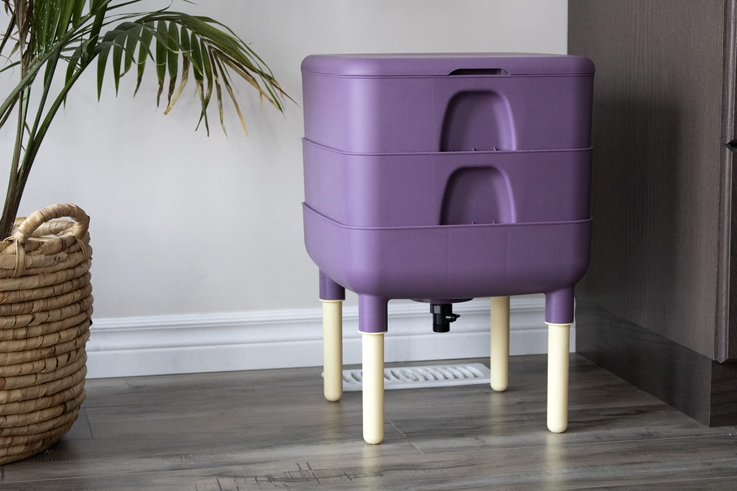 FCMP Outdoor - The Essential Living Composter, 2-Tray Worm Composter, Plum