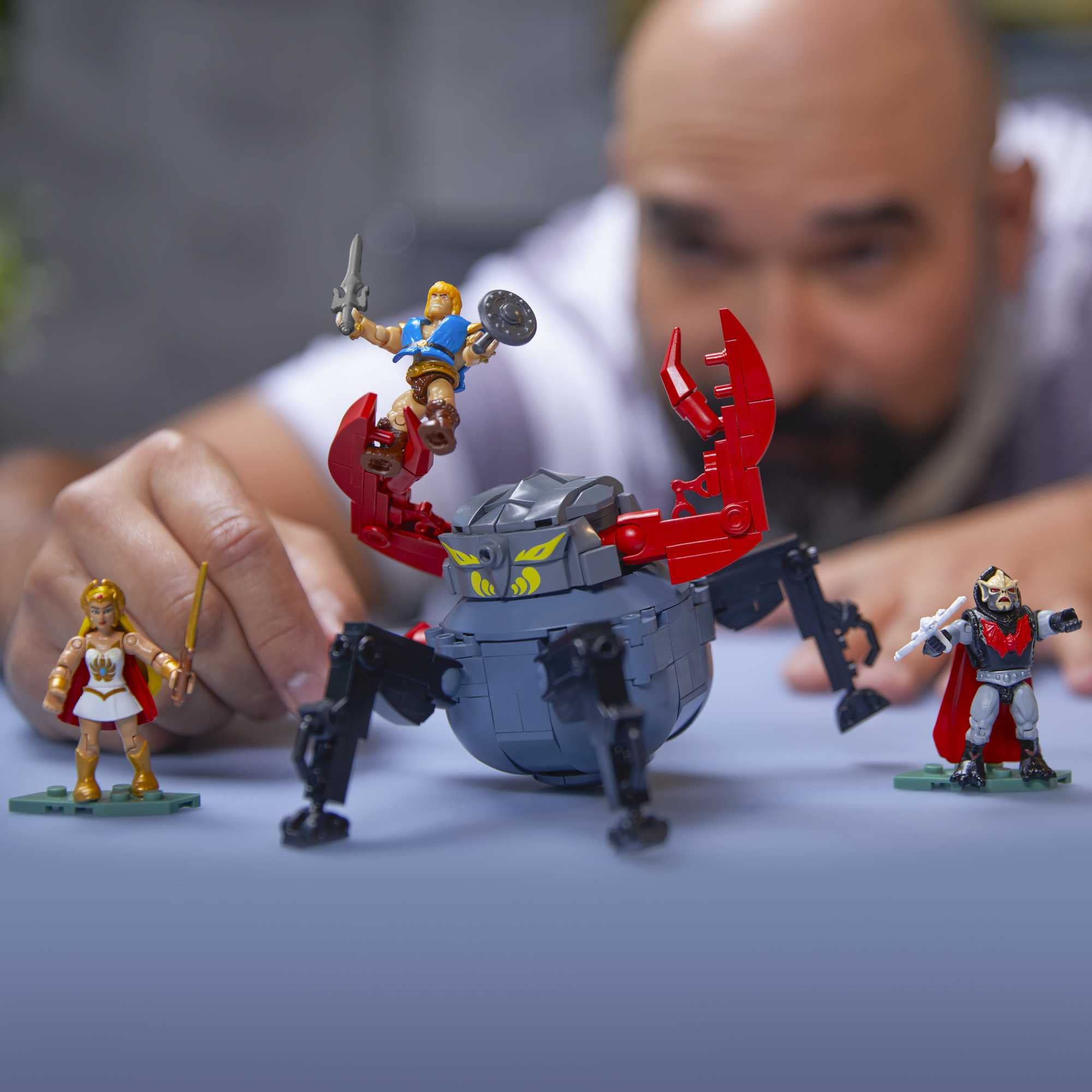 MEGA Masters of The Universe Building Set, She-Ra vs Hordak & Monstroid with 306 Pieces, 3 Poseable Micro Action Figures, for Adult Collectors