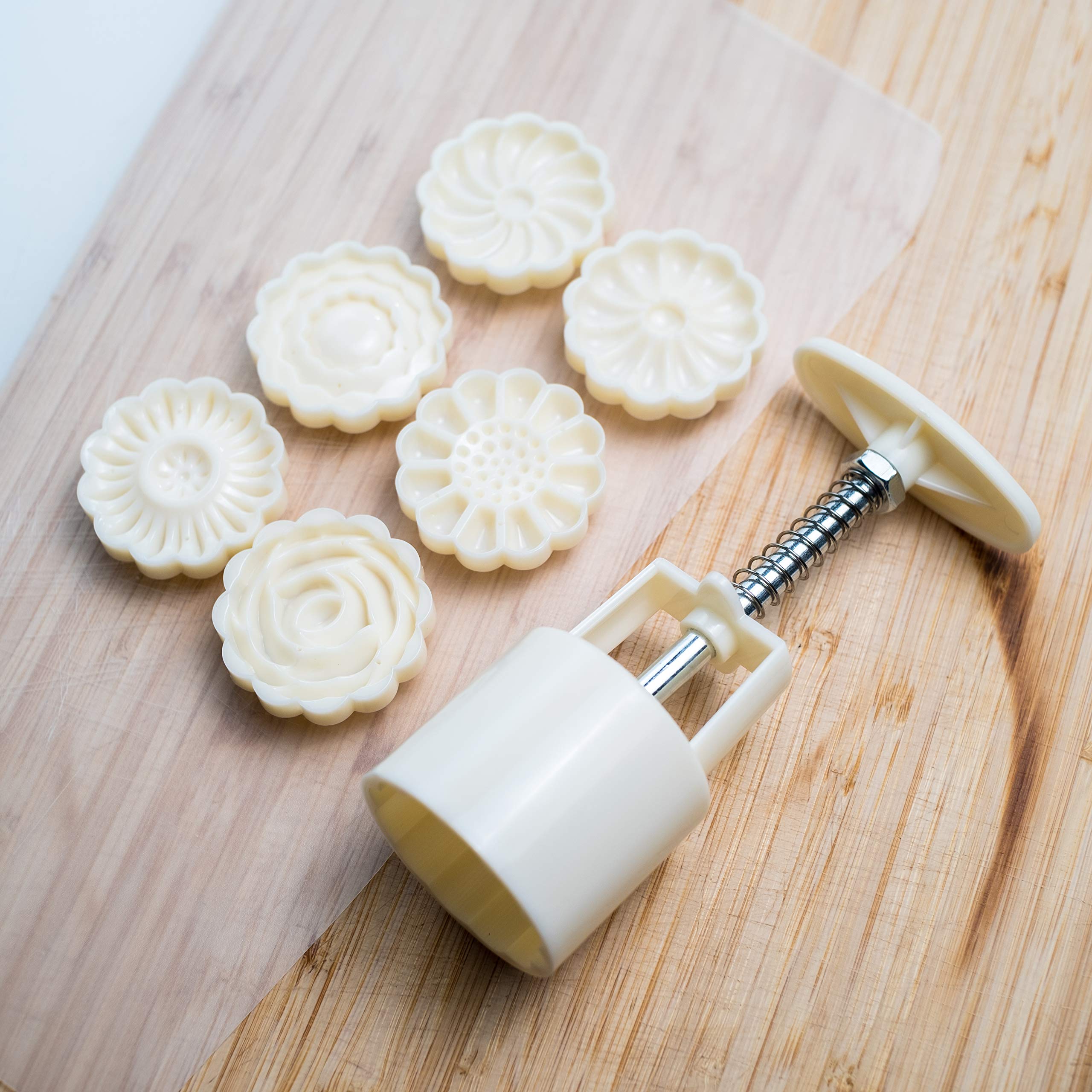 Dadam Cookie Press Mid-Autumn Festival Hand-Pressure Moon Cake Mould with 6 Pcs Mode Pattern for 1 Sets - 50g Cookie Stamp Mooncake Mold Set - Cookie Stamps DIY Decoration Press Cake Cutter