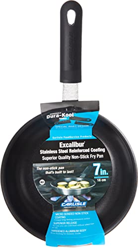 Carlisle FoodService Products 60907XRS Scratch-Resistant Aluminum Non-Stick Fry Pan With Removable Silicone Sleeve, 7
