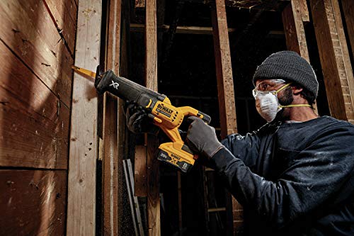 DEWALT 20V MAX* XR Reciprocating Saw Kit, Power Detect Tool Technology (DCS368W1)