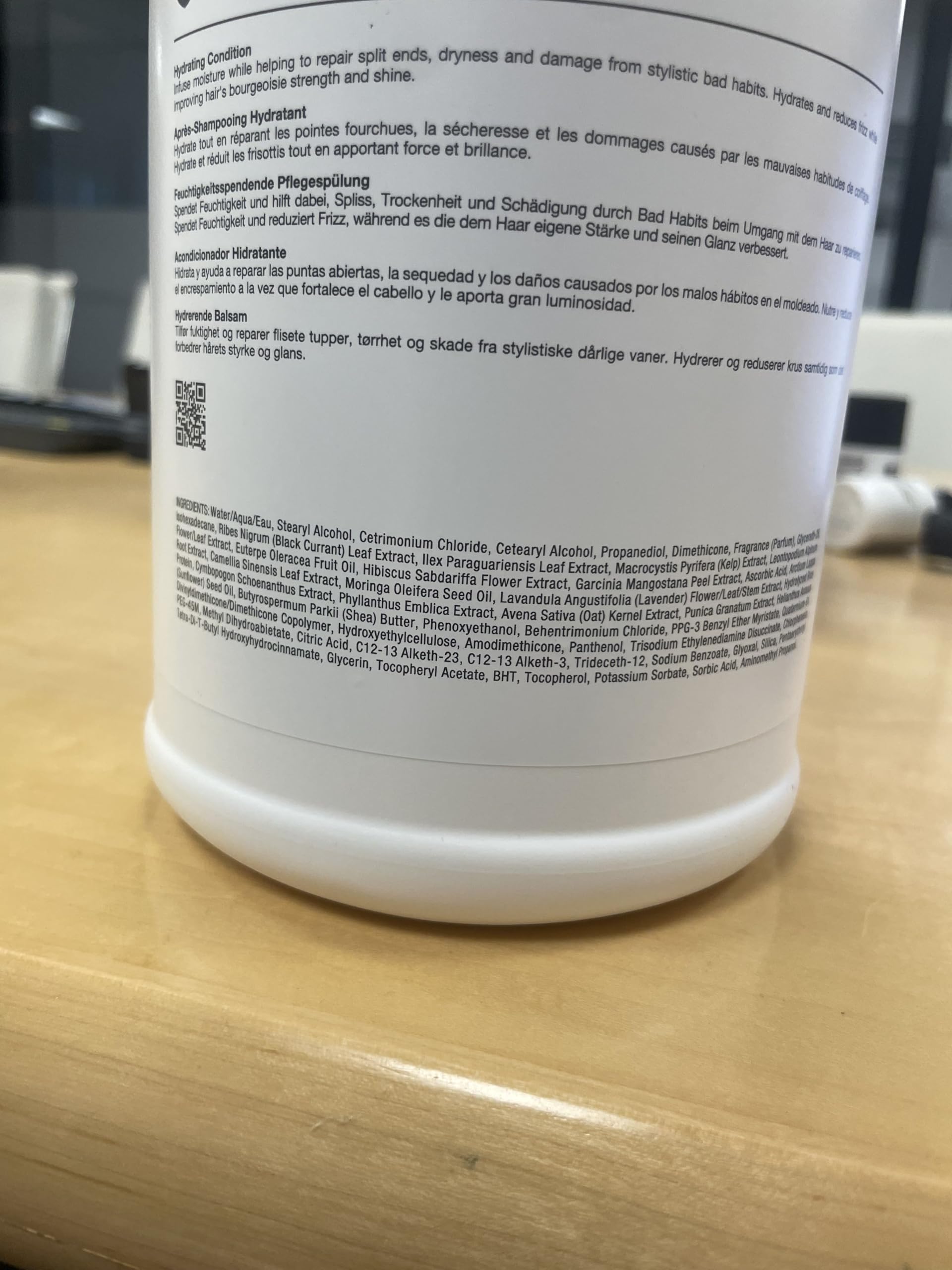 Number 4 L'eau de Mare Hydrating Condition 64 ozHydrating Condition. Deep Hydrating Conditioner. Lightweight, Dentangling, Color Protecting, 64 oz
