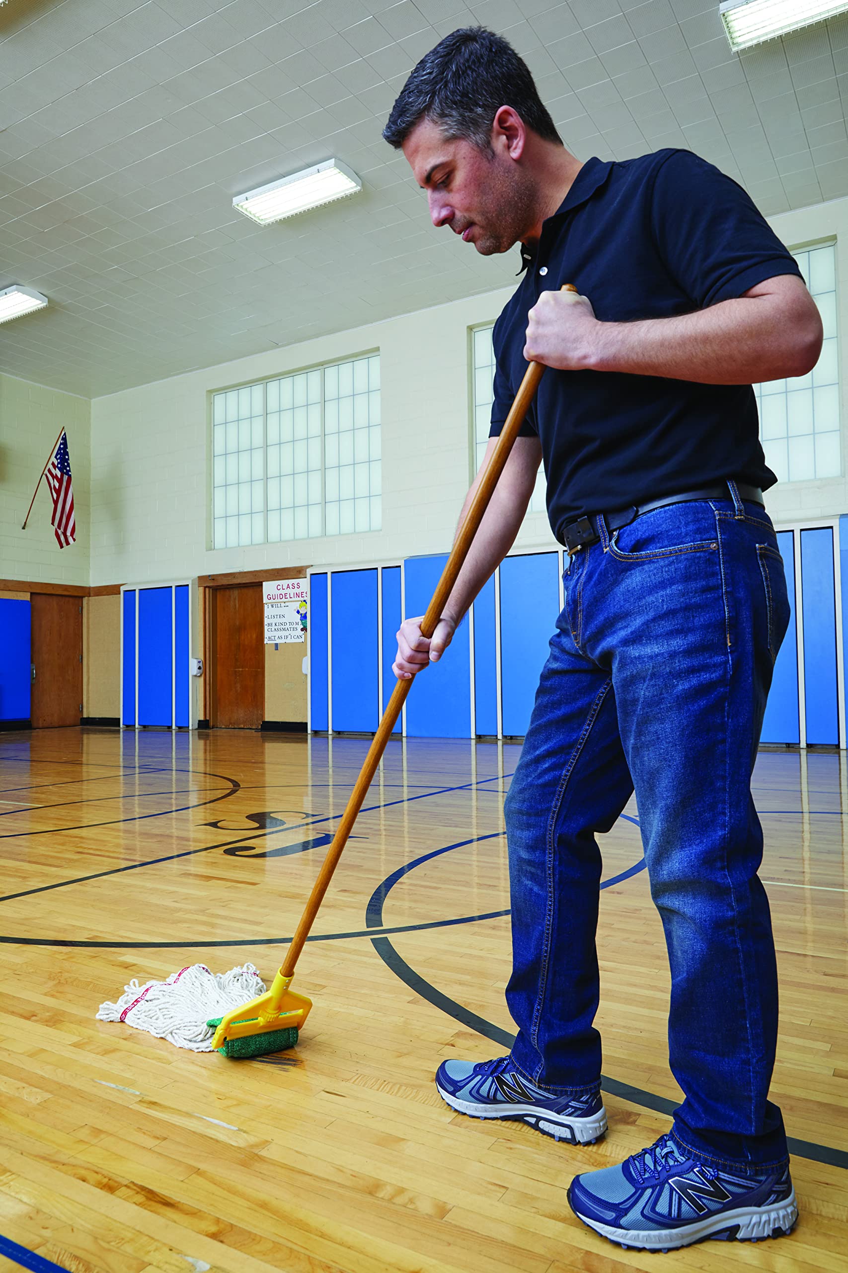 Rubbermaid Commercial Products Invader 60" Wood Wet Mop Handle, Natural, for Professional/Industrial Floor Cleaning, Compatible with 1" Headband Mops