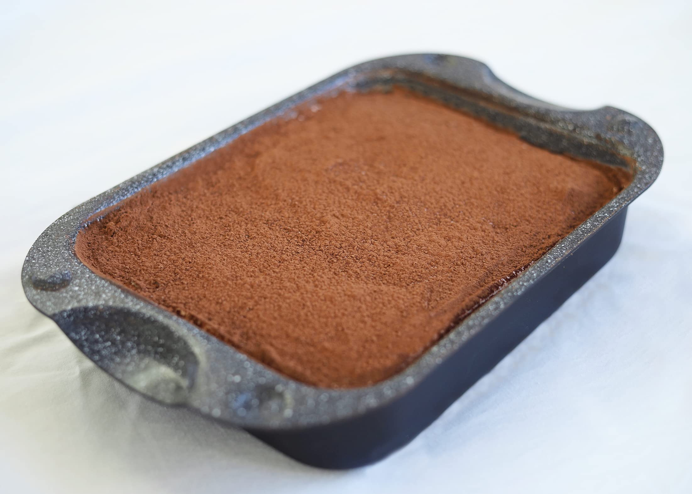 DaTerra Cucina Covered Roaster - With Natural Nonstick Ceramic Coating, Safe For StoveTop and Oven Use