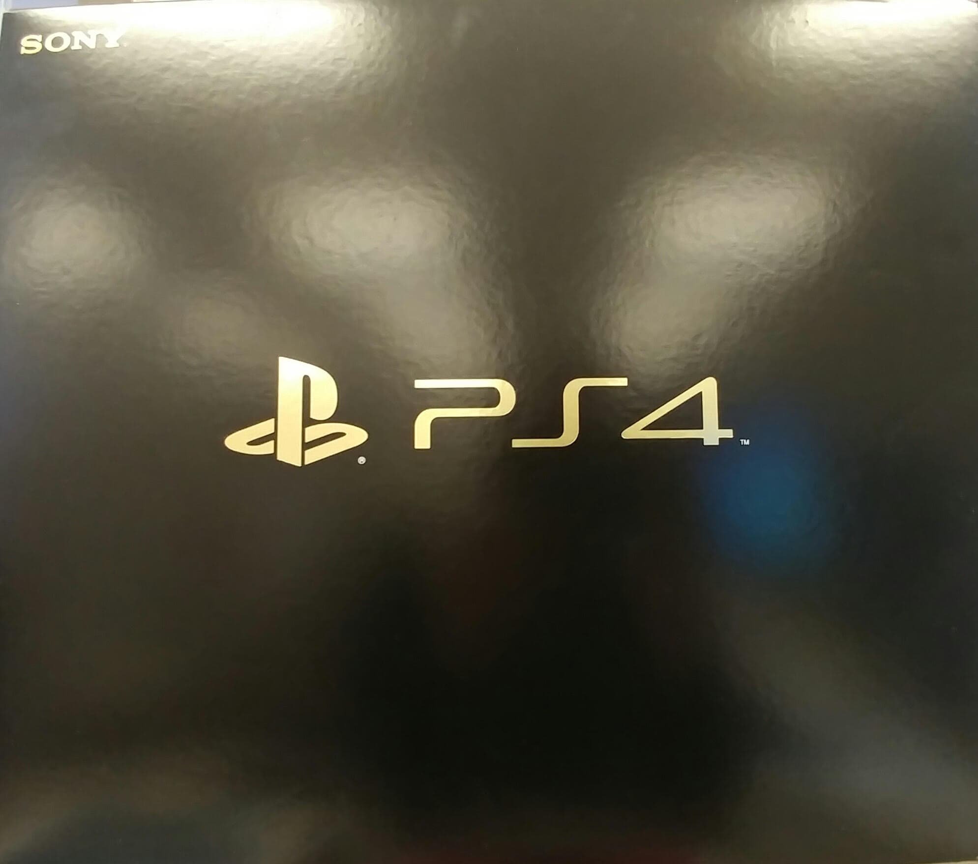 Limited Edition Gold PS4