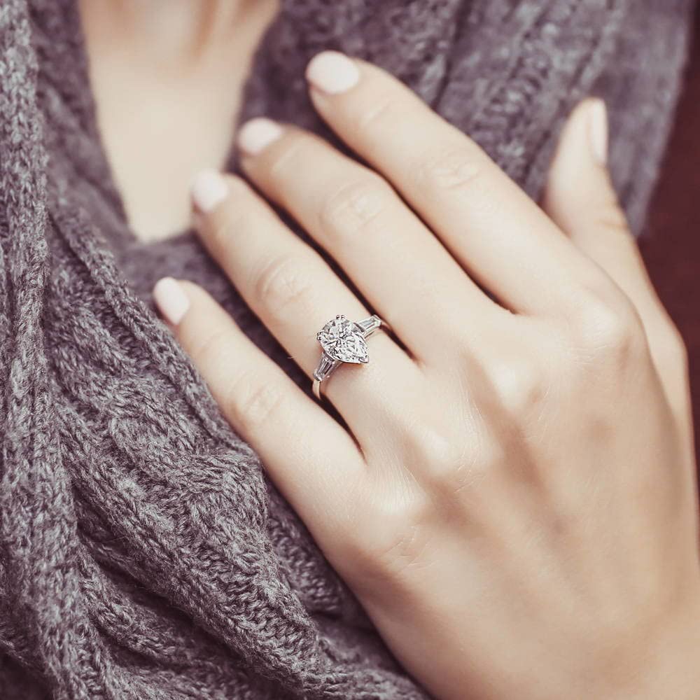 BERRICLE Sterling Silver 7-Stone Wedding Engagement Rings Cubic Zirconia CZ Solitaire Ring Set for Women, Rhodium Plated Size 9
