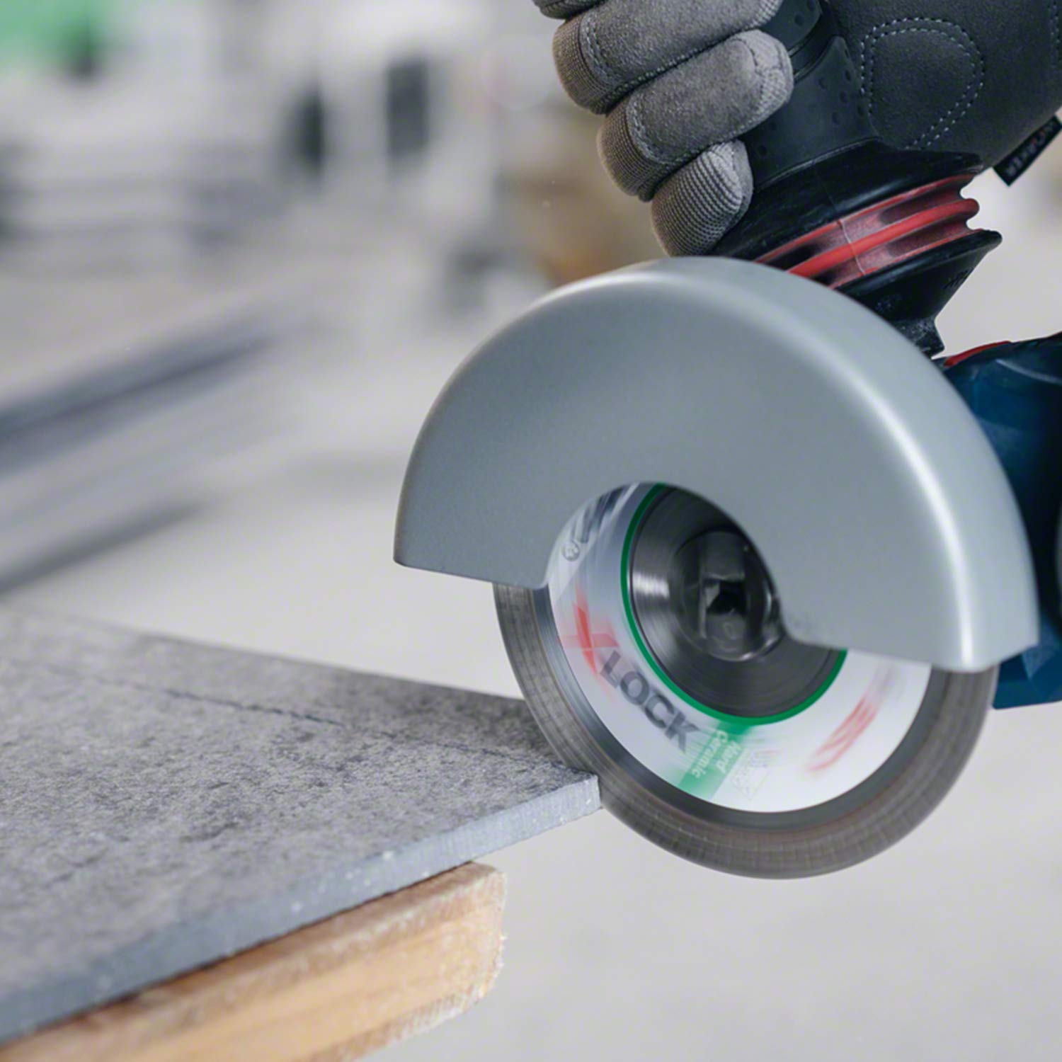Bosch Professional 2608615163 Diamond Cutting Disc Best for Ceramic X-Lock Diameter 115 mm Bore Diameter 22.23 mm Cutting Width 1.8 mm