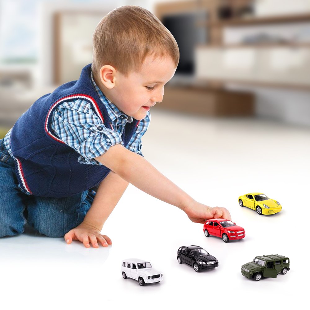 KIDAMI Die Cast Metal Toy Cars Set of 5, Openable Doors Pull Back Car Gift Pack for Kids (Private car)
