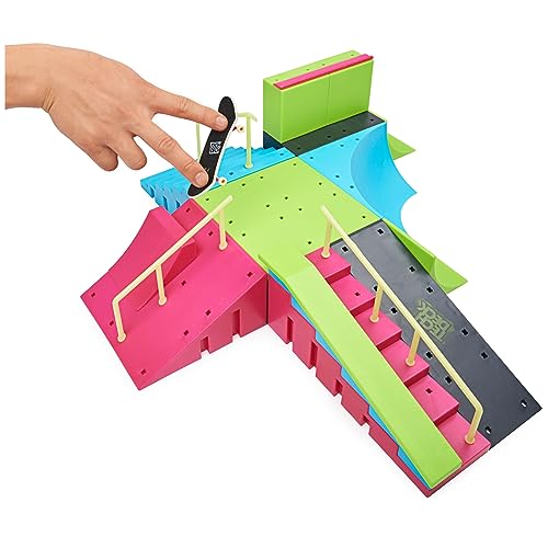 Tech Deck, Neon Mega Park X-Connect Creator, Customizable Glow-in-The-Dark Ramp Set with 2 Blind Skateboard Fingerboards, 90+ Pieces, Gift for Ages 6+