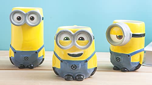 Zak Designs Despicable Me Kevin Minion 3D Sculpted Ceramic Coffee Mug for Hot Drinks, 14 oz