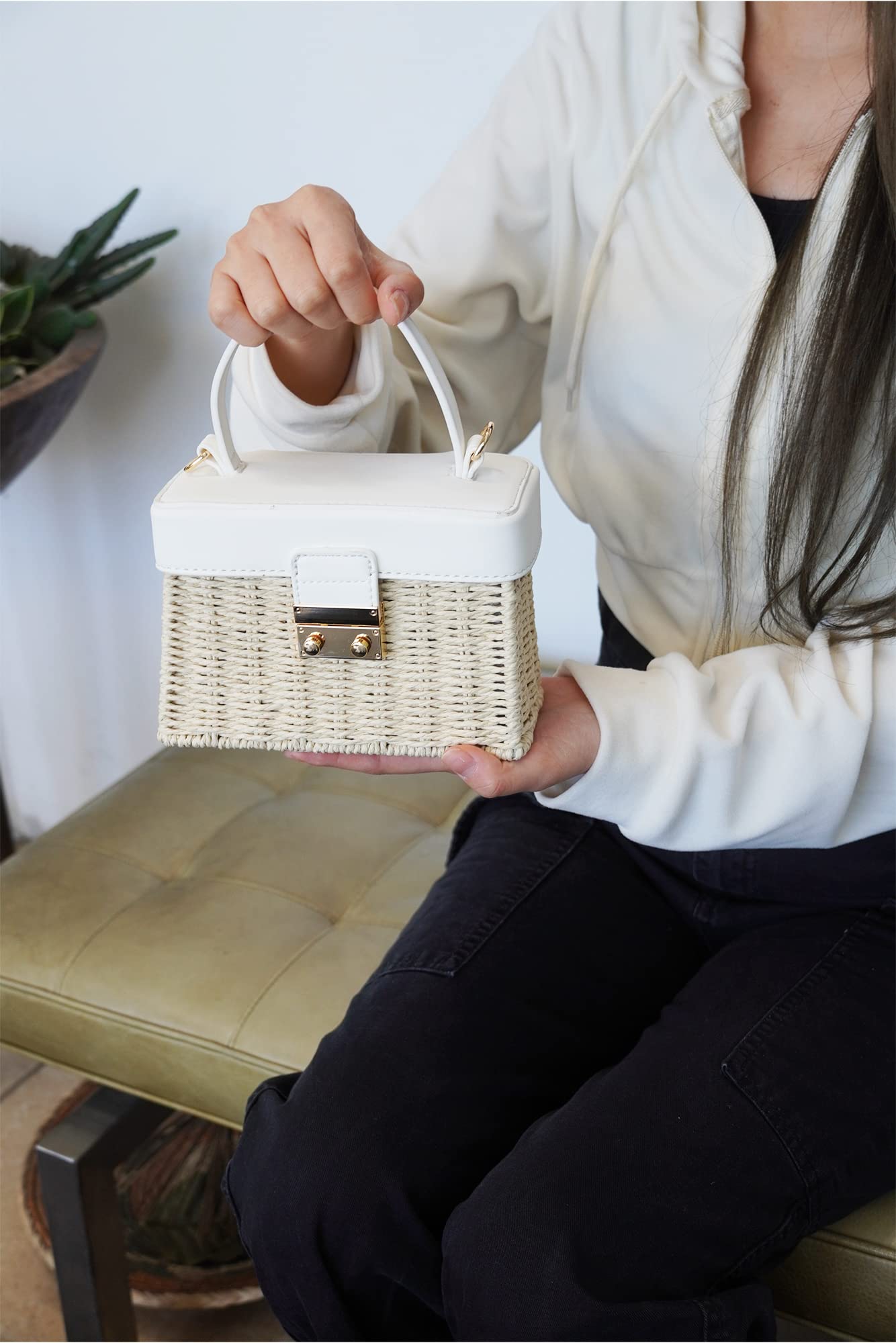 Like Dreams Small Summer Bag for Women Woven Straw Crossbody Vegan Leather Top Handle Plaid Inner Purse (Soft Blue)