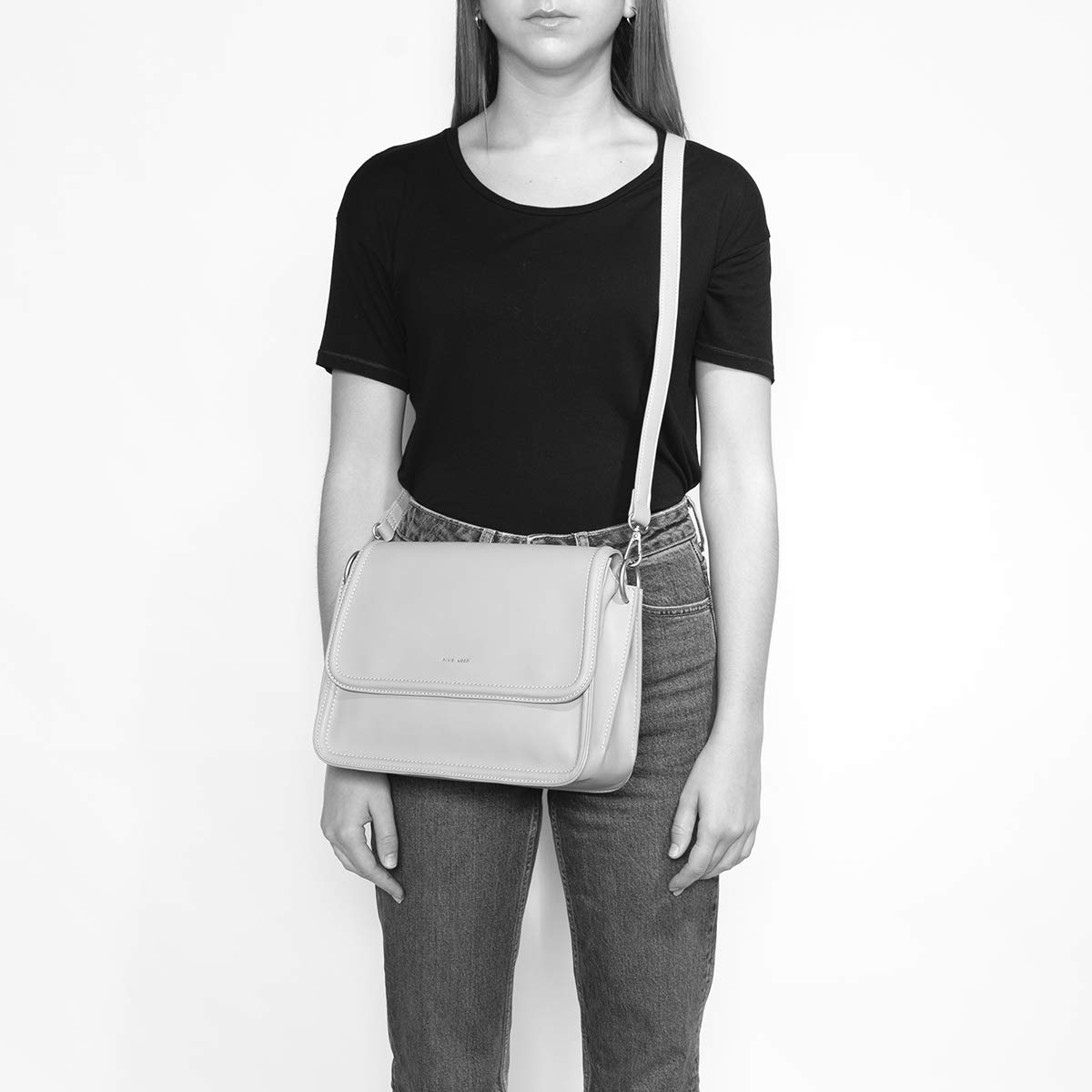 Pixie Mood Victoria 11.5 x 8.5 Vegan Leather Crossbody Bag, Apricot