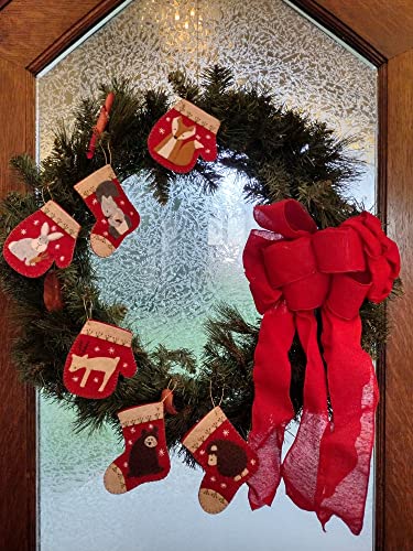 Generic, Christmas Critters Felt Ornament Kit | DIY Wool Stocking Applique from Rachel's of Greenfield, 0919