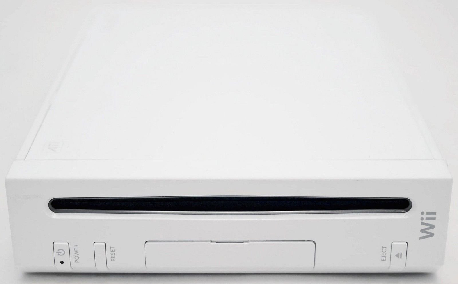 Nintendo Wii Video Game System 2-REMOTE, 2-NUNCHUK Bundle RVL-001 GameCube Family Console WHITE
