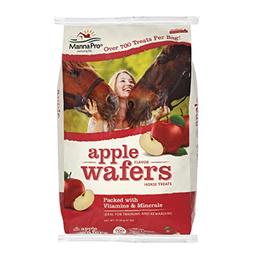 Manna Pro Apple Wafers ā Treats for Horses ā Packed with Vitamins & Minerals ā Apple Flavored Horse Treats ā 20 Pounds