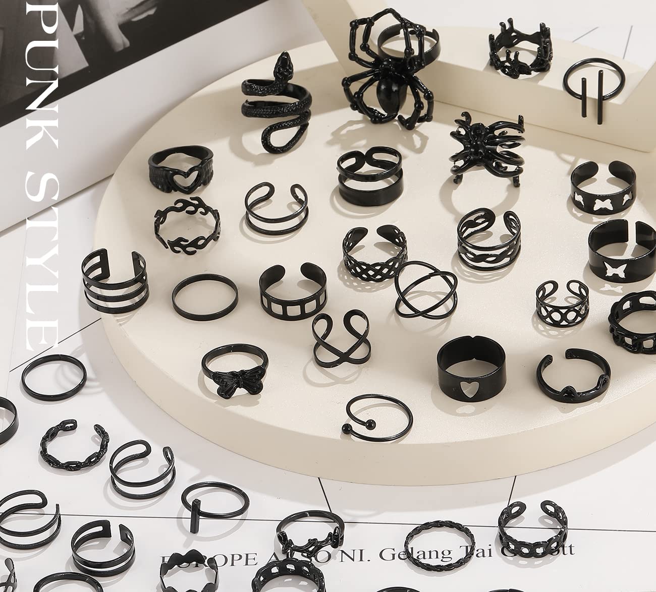 Black Rings for Men Women, Goth Punk Rings Set, Cool Gothic Adjustable Ring Pack, Vintage Stackable Animal Rings Bulk, Vintage Chunky Knuckle Emo Rings, Boho Snake Spider Eboy Open Rings Y2K Accessories (Spider heart)