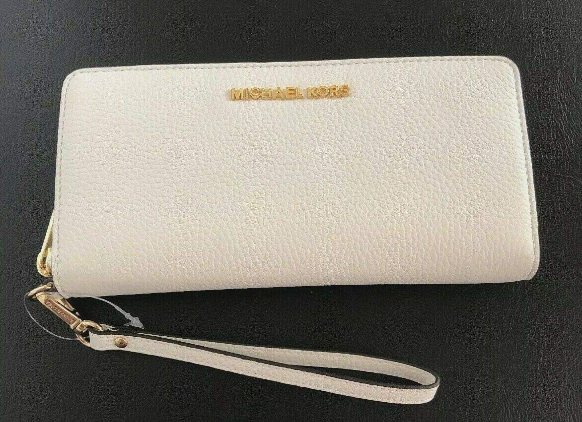Michael Kors Jet Set Travel Large Travel Leather Continental Wallet (Light Cream)