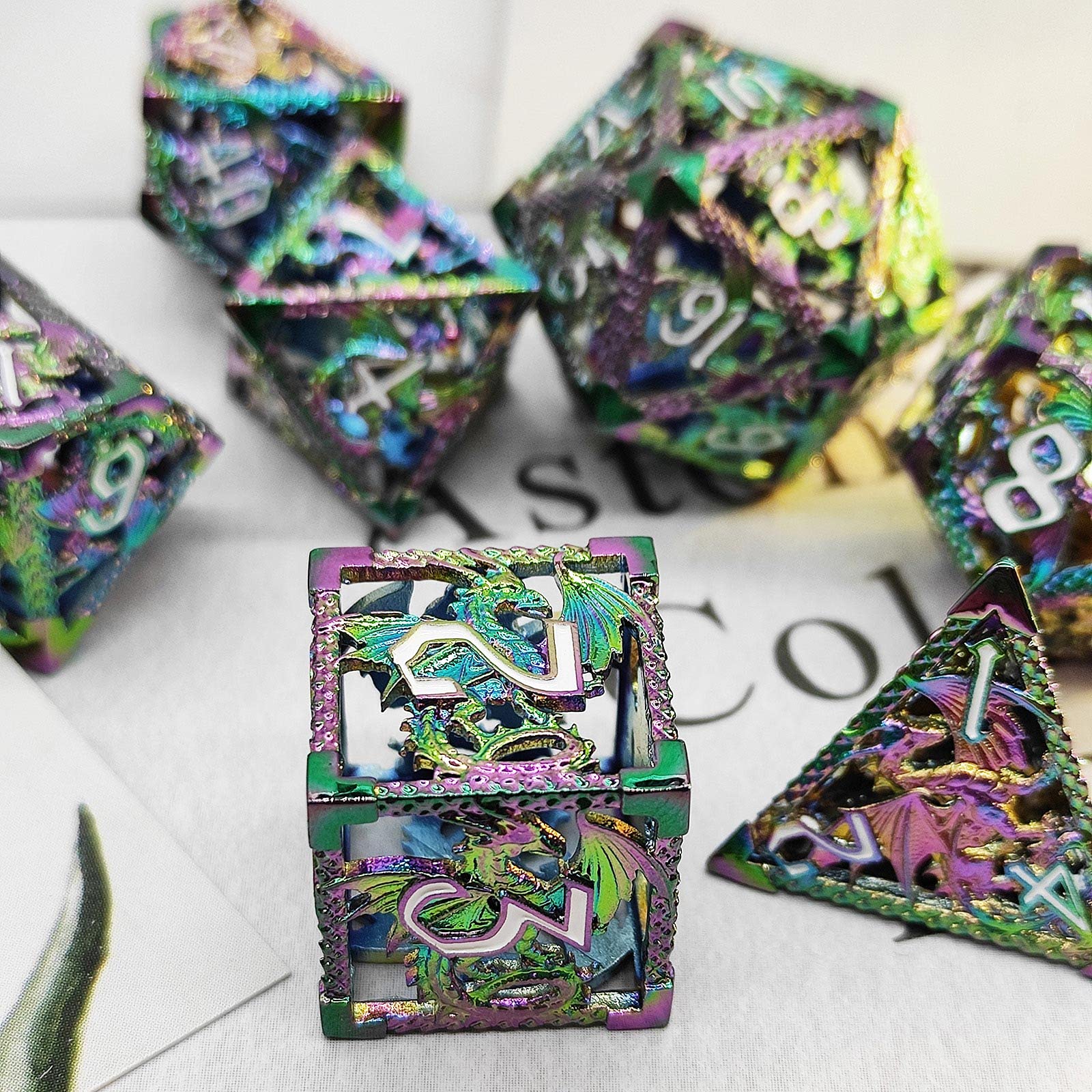 Metal Hollow DND Dice Set D&D Dungeons and Dragons Polyhedral 7-Piece RPG MTG Dice Gift D20 D6 Role Playing Pathfinderboard Game Accessories Digital Teaching Metal Box-Gold